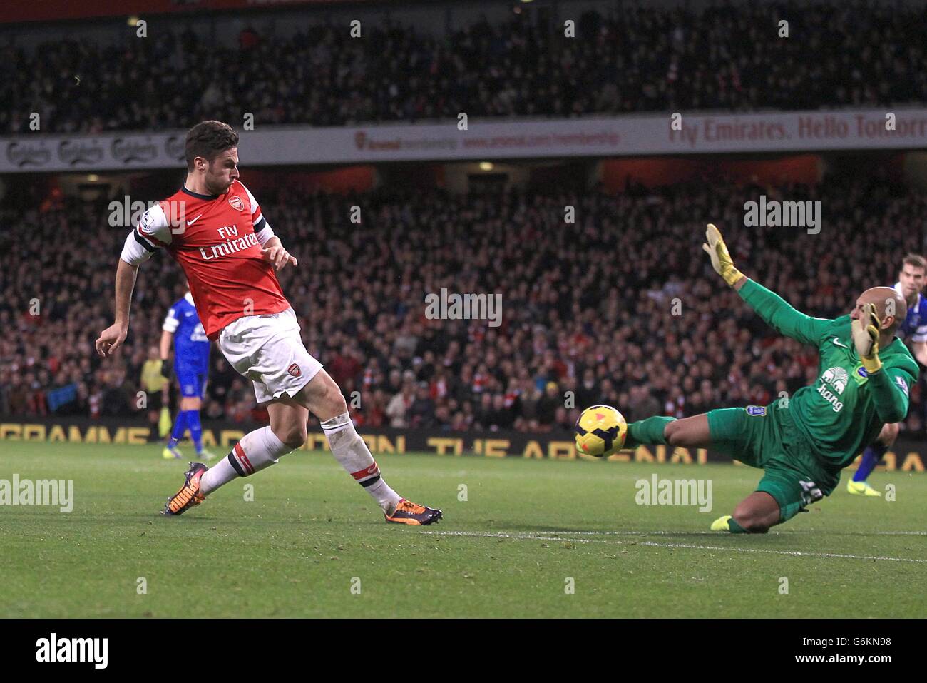 Olivier giroud goalkeeper hi-res stock photography and images - Alamy