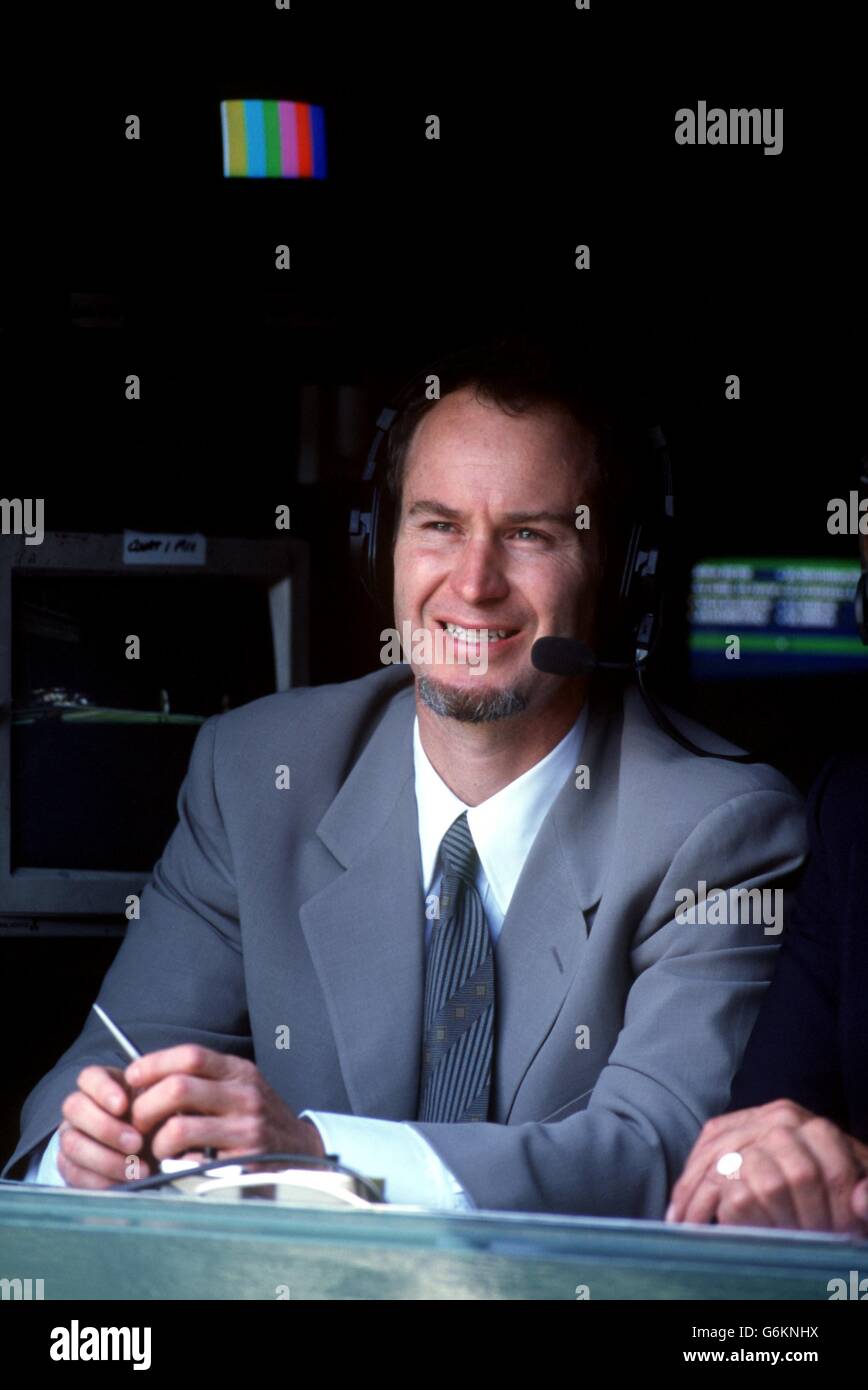 John mcenroe wimbledon commentator hi-res stock photography and images ...