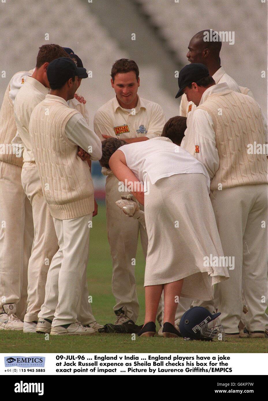 Jack russell cricket hi-res stock photography and images - Alamy