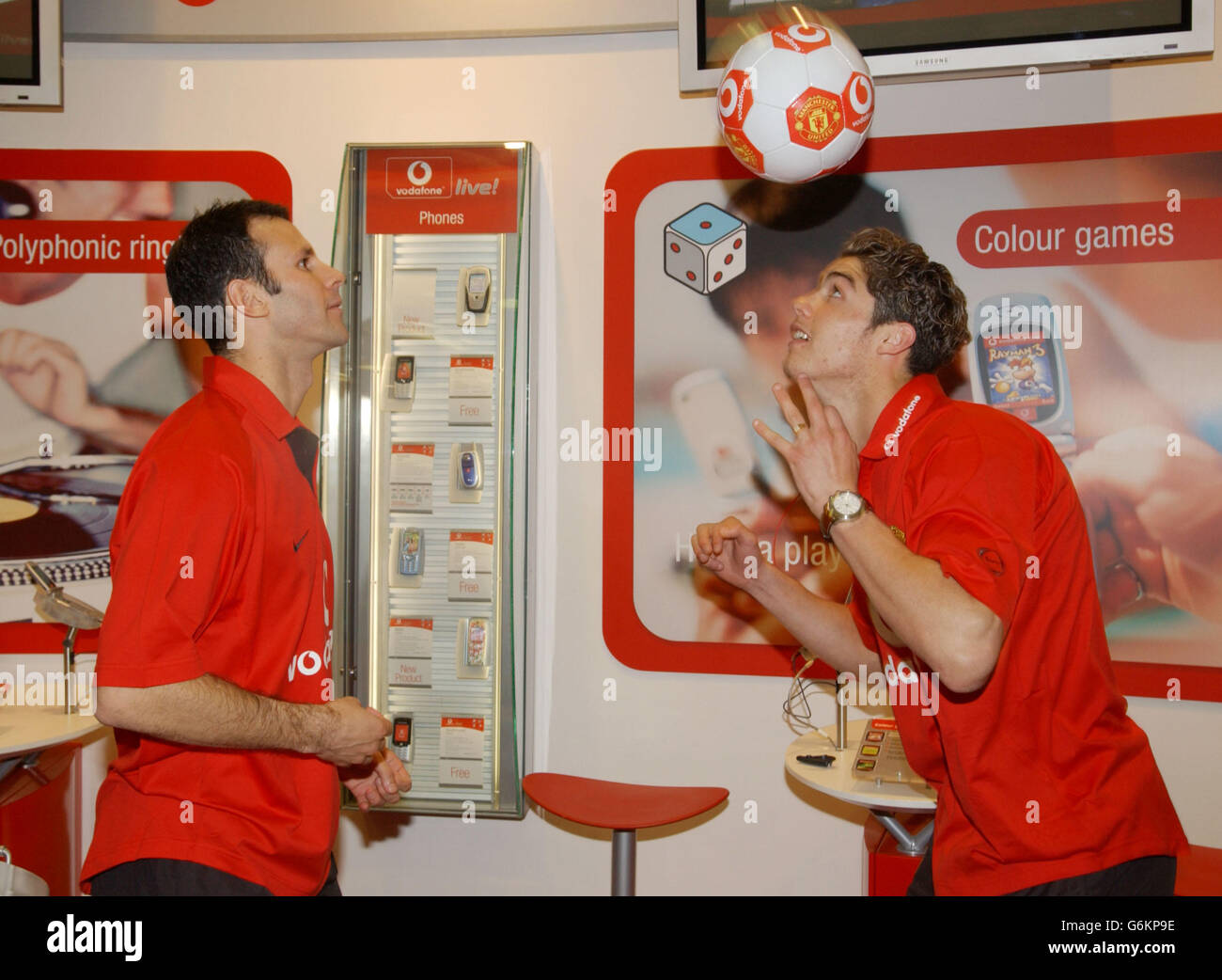 Vodafone sponsorship hi-res stock photography and images - Alamy