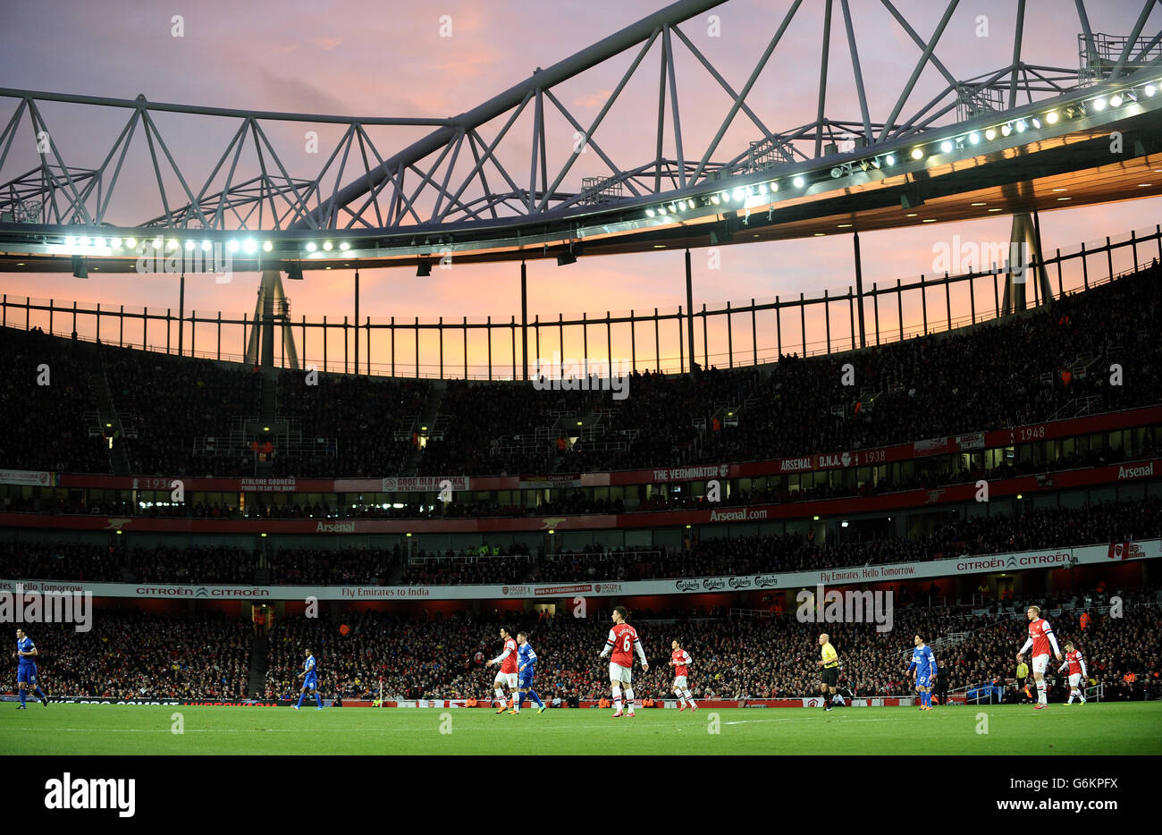 The sun sets behind the stands at the Emirates Stadium Stock Photo - Alamy
