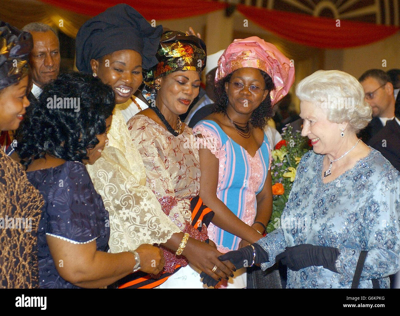 Queen elizabeth ii 1956 smiling hi-res stock photography and images - Alamy