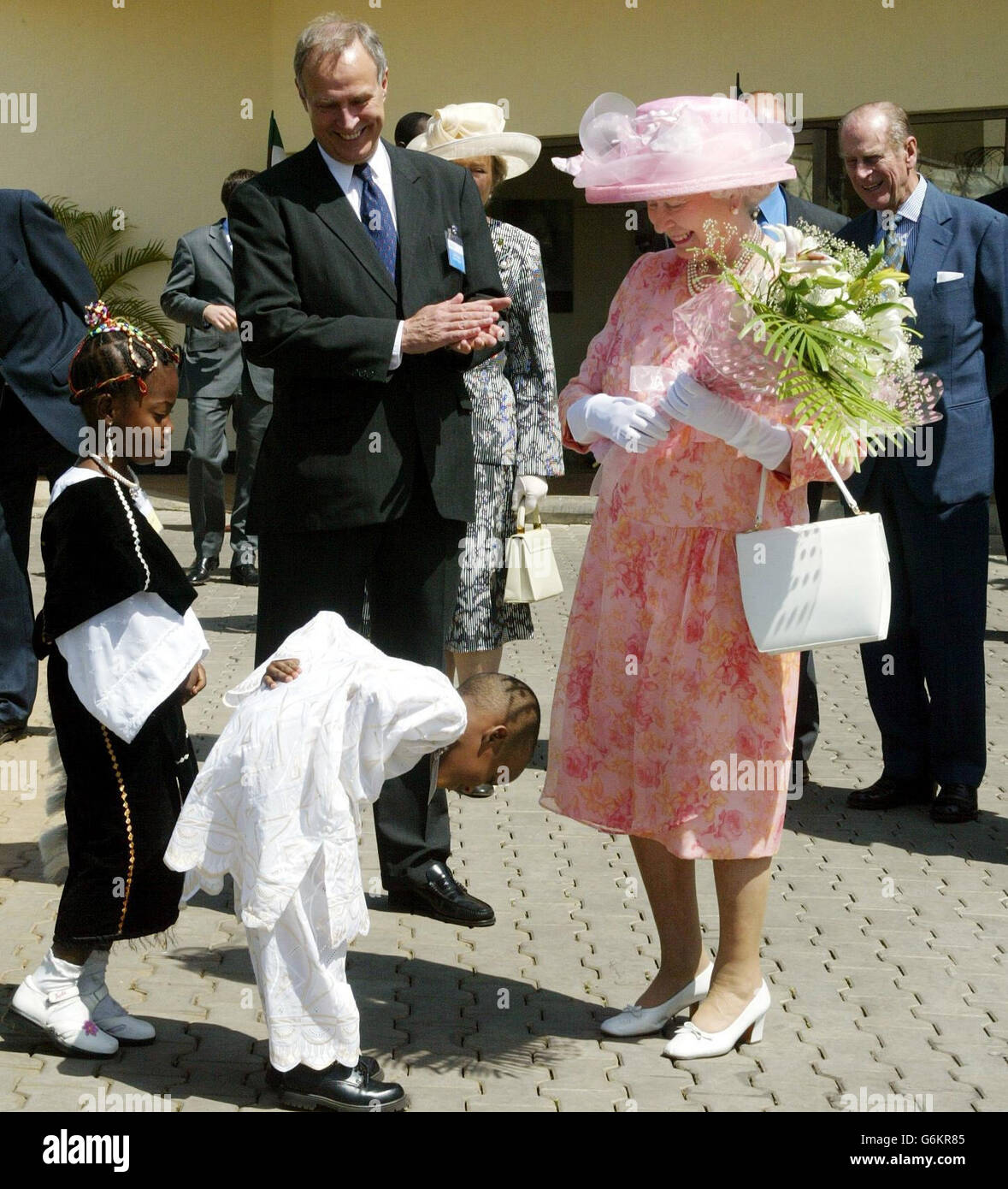 Queen Elizabeth II meets West African Director of The British Council ...