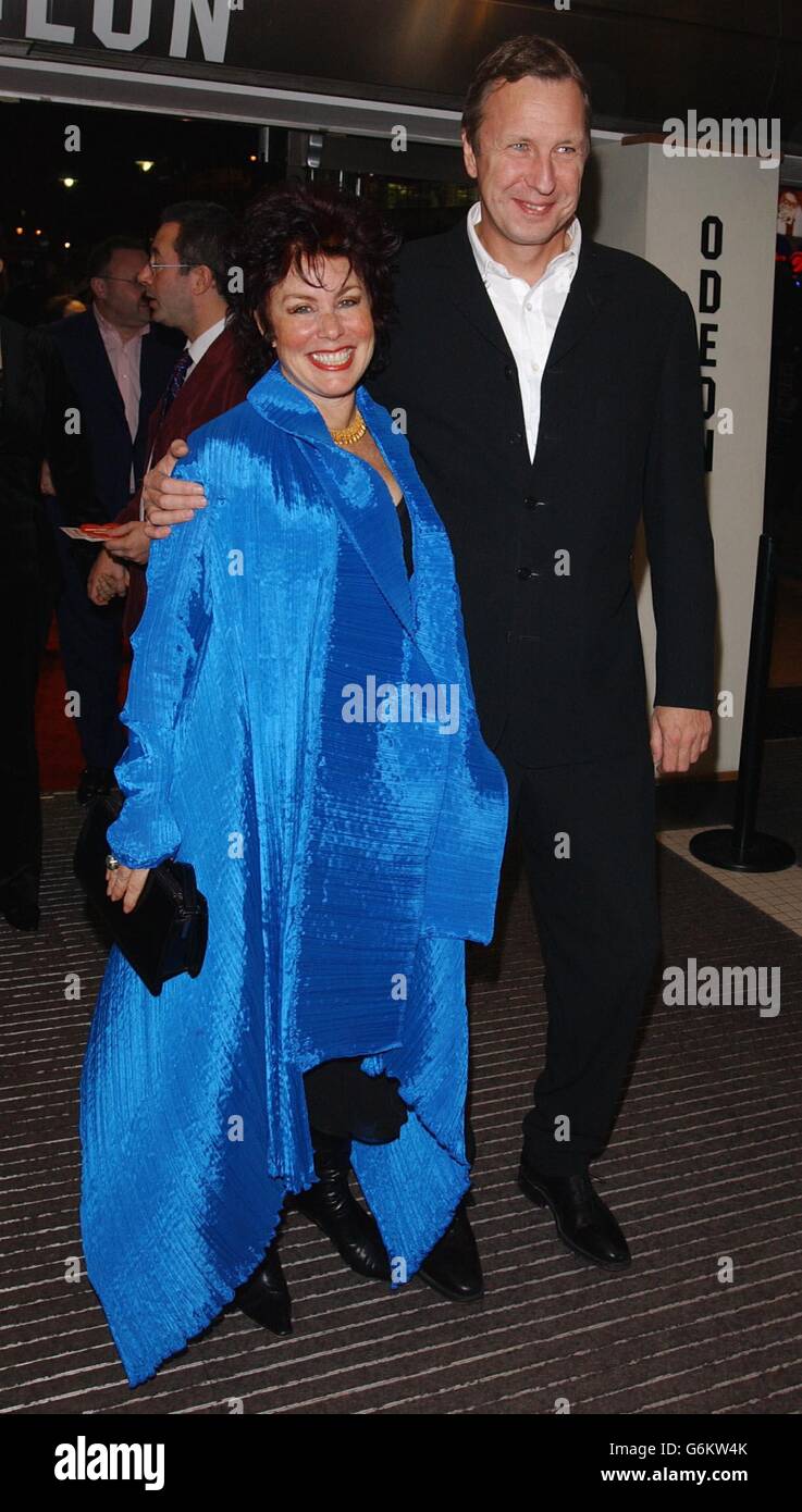 Ruby Wax Love Actually Stock Photo - Alamy