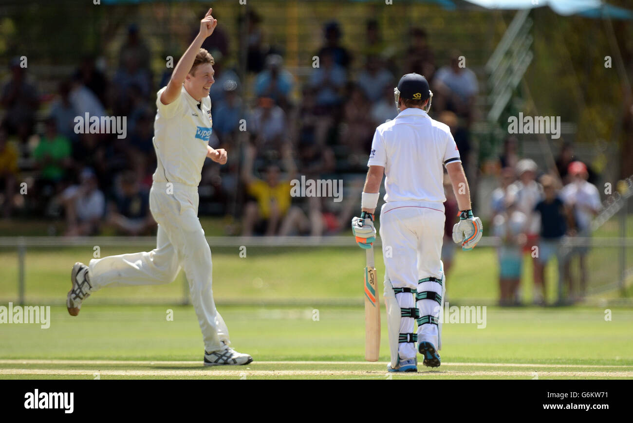 Simon mackin hi-res stock photography and images - Alamy