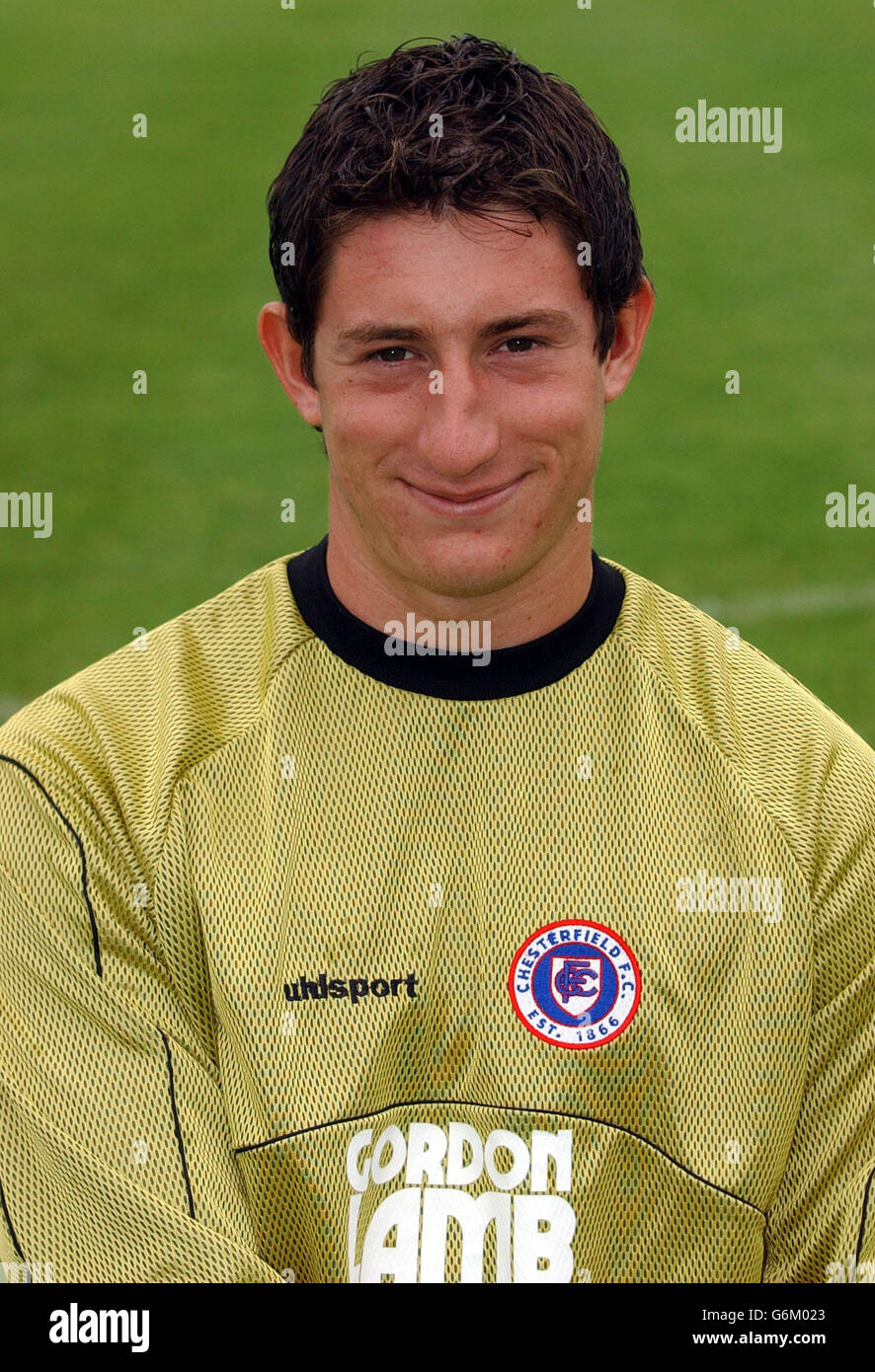 Chesterfield football club saltergate hi-res stock photography and ...