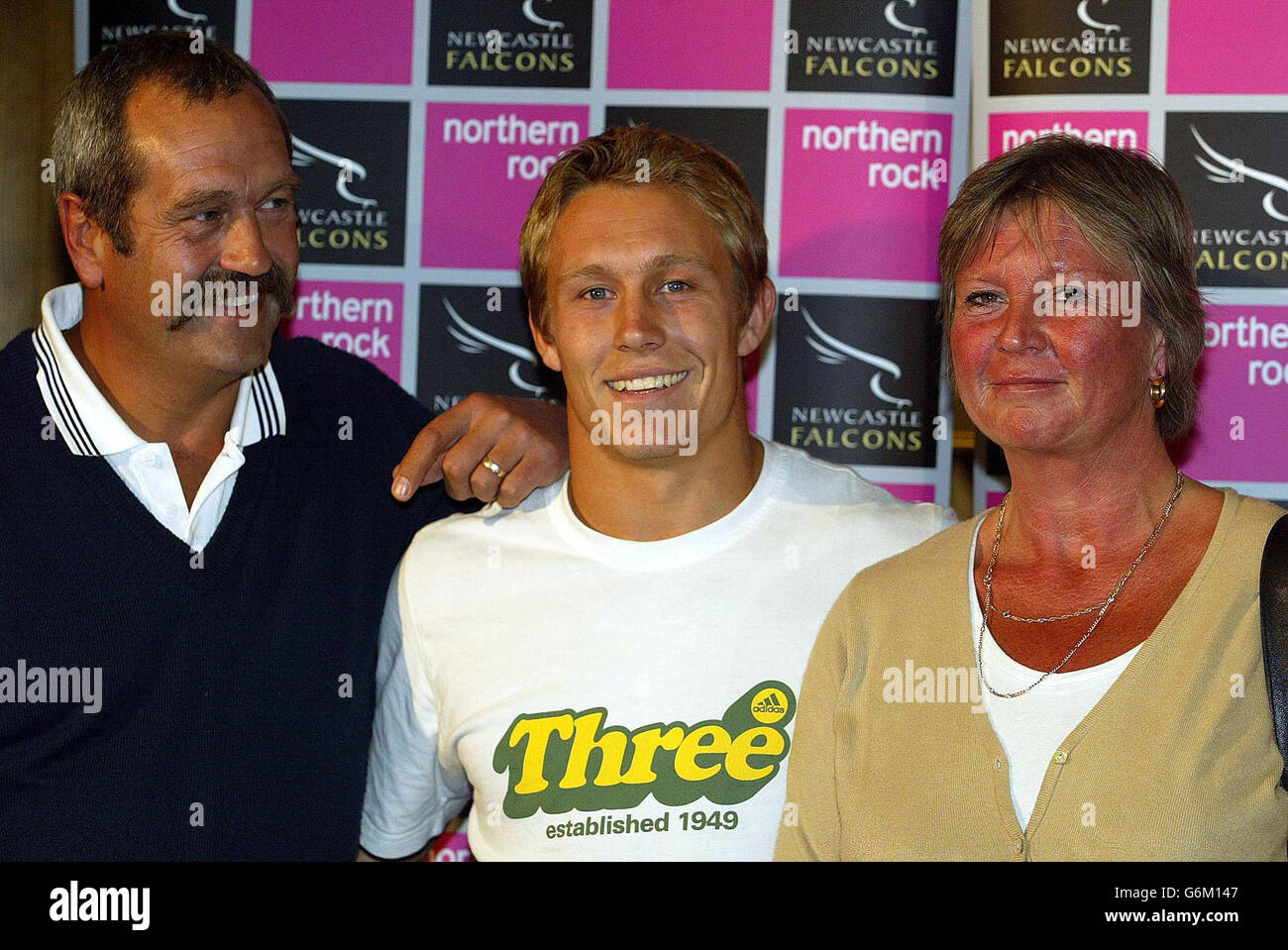 Jonny Wilkinson with mum Phillipa and dad Phil at Newcastle Falcons ...