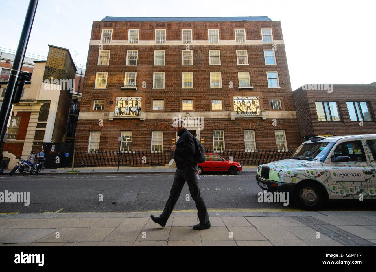 General view of the Lindo Wing of St Mary's Hospital, in Paddington ...