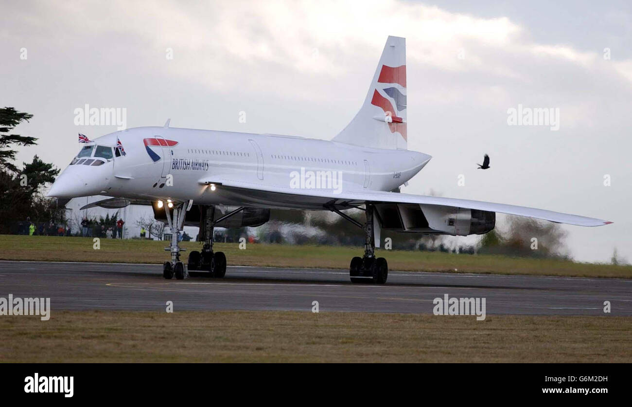 Concorde touches down at Airbus UK's Filton airfield, Bristol, for the ...