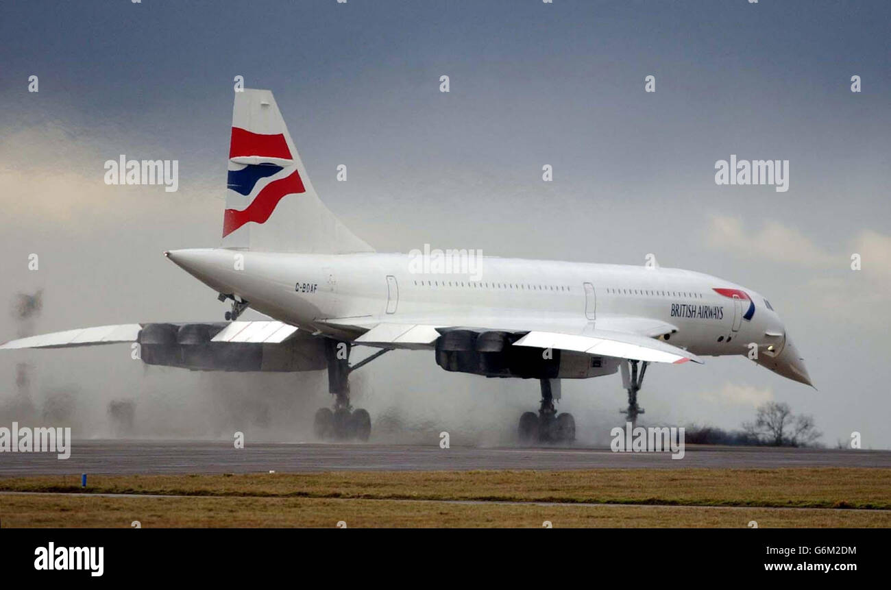 Concorde touches down at Airbus UK's Filton airfield, Bristol, for the ...