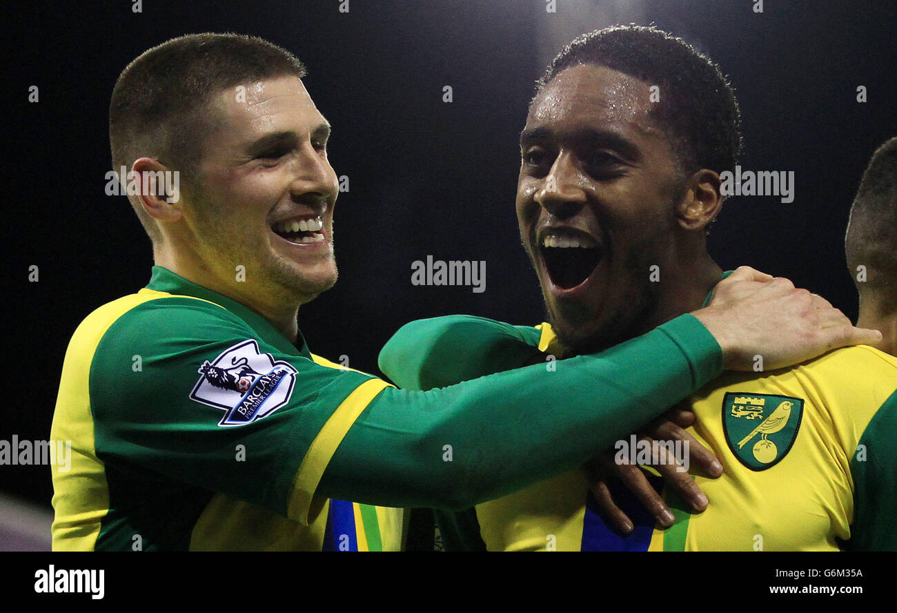 Norwich City's Leroy Fer celebrates scoring the second goal with Gary ...