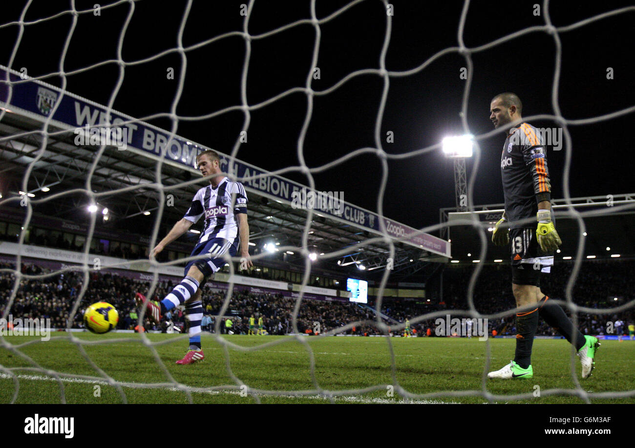 West Bromwich Albion captain Chris Brunt and goalkeeper Boaz Myhill ...