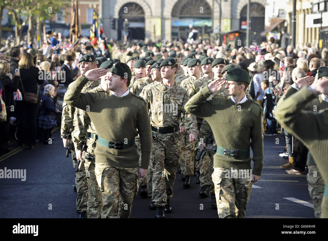 4 Rifles march through Salisbury Stock Photo - Alamy