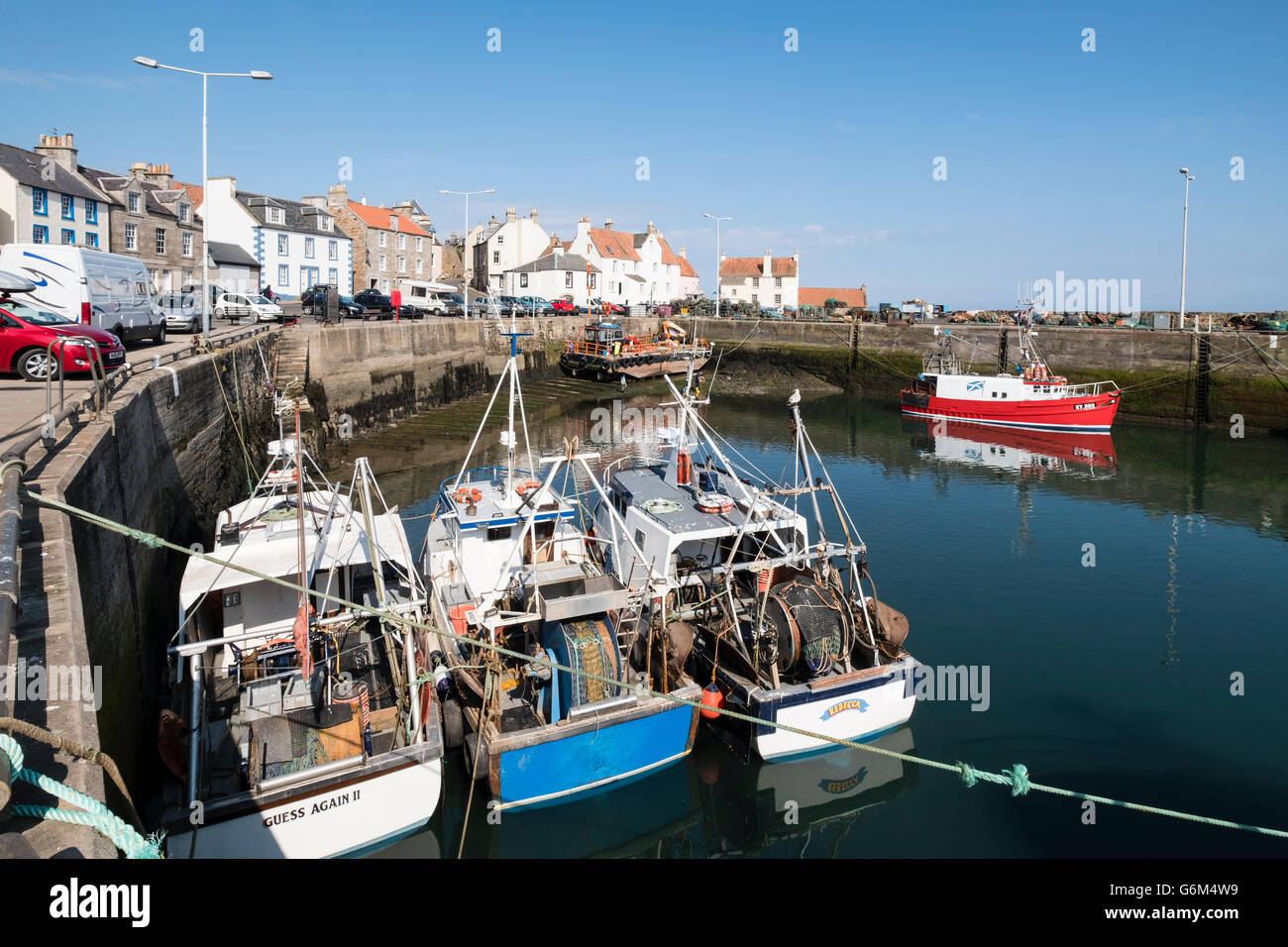 Harbour trawlers fishing fife scotland hi-res stock photography and ...