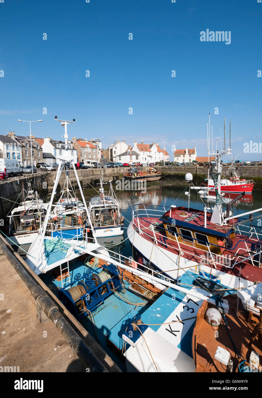 Harbour trawlers fishing fife scotland hi-res stock photography and ...