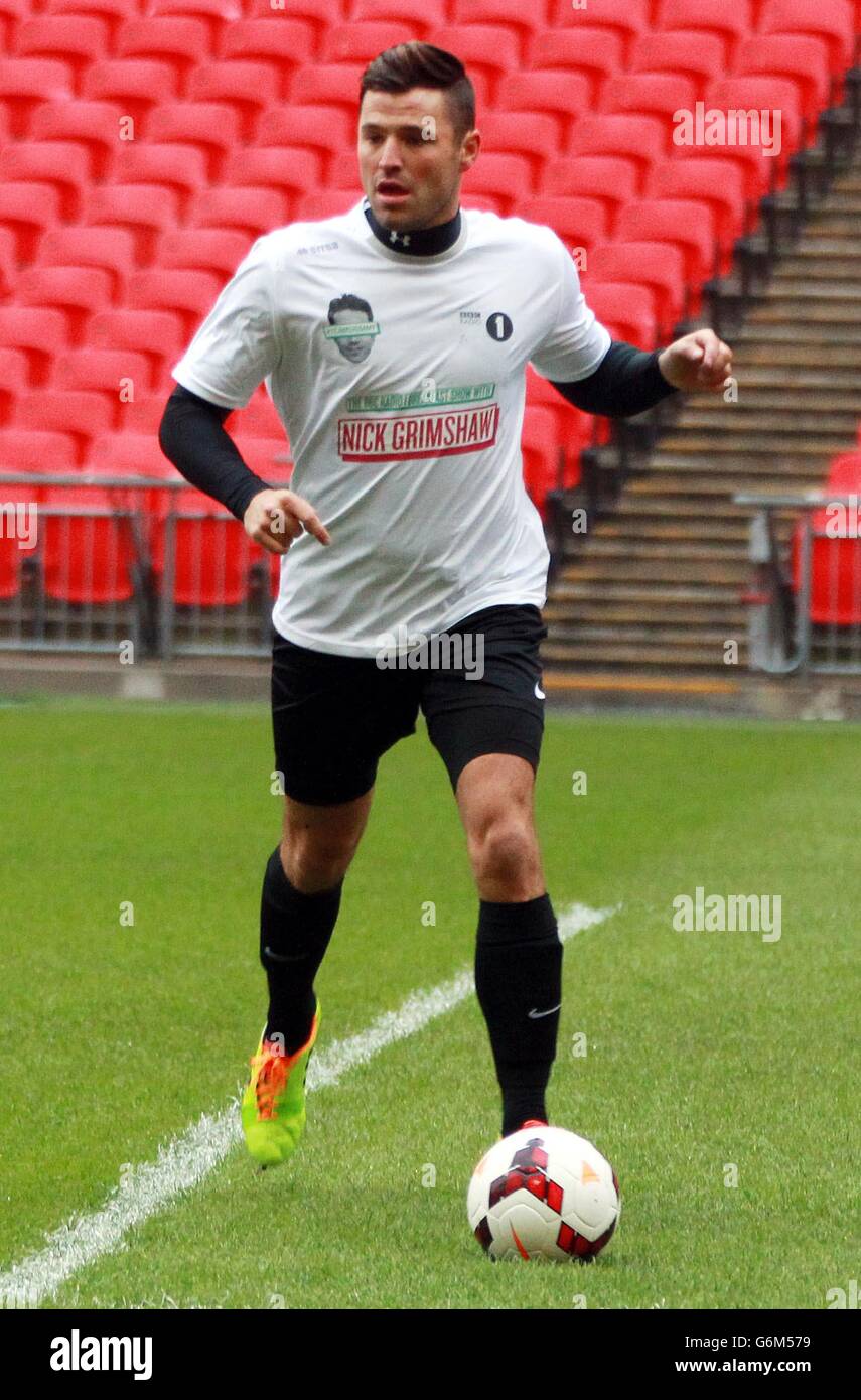 Celebrity football wembley stadium hi-res stock photography and images ...