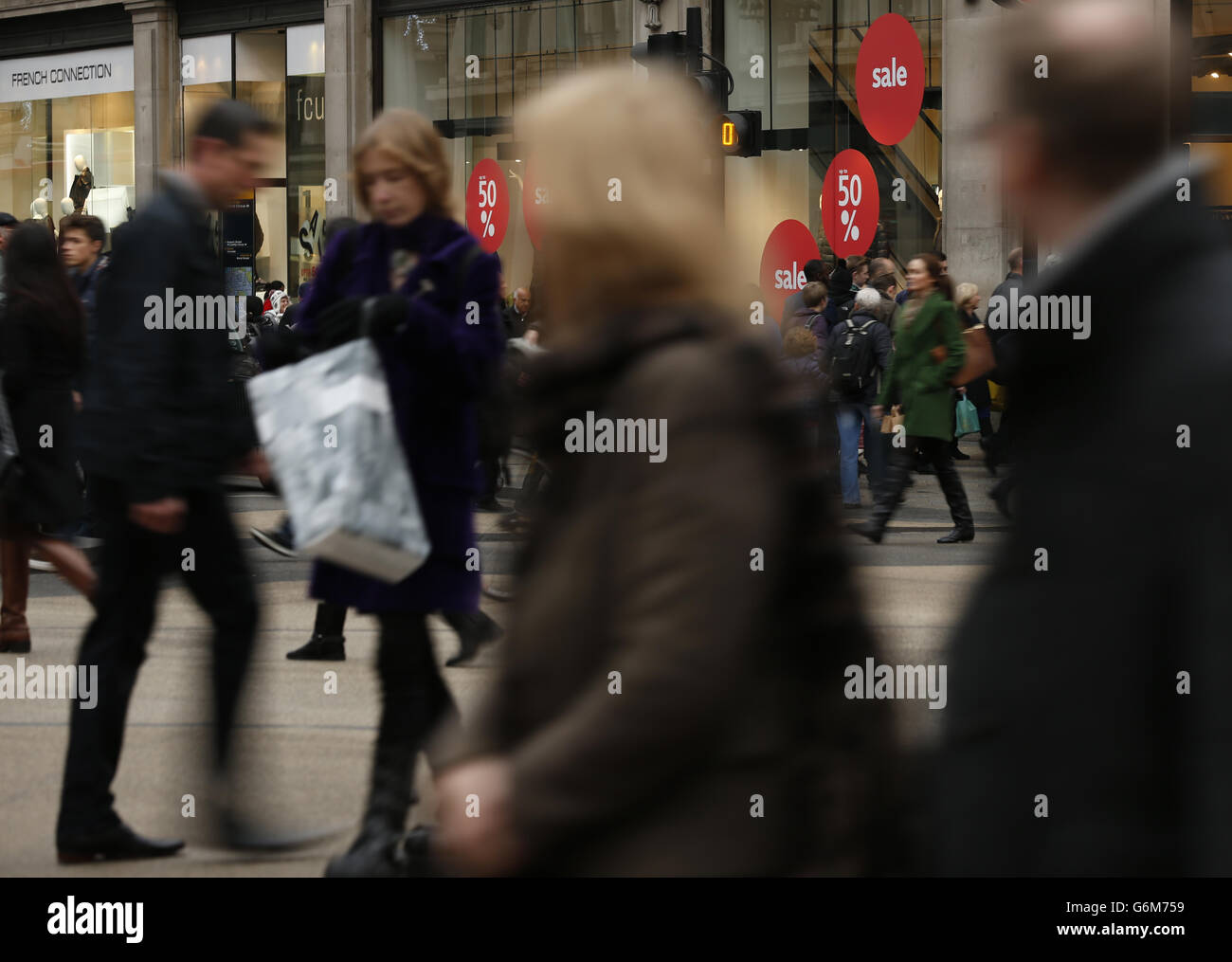 Shopping stock. Shoppers in Oxford Street, London Stock Photo - Alamy