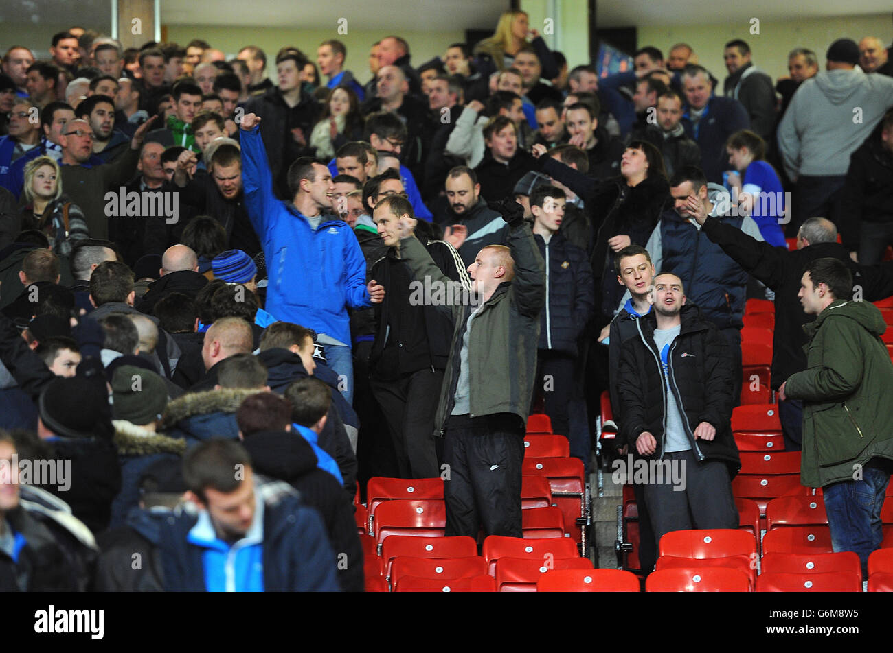 Old trafford fans celebrate hi-res stock photography and images - Alamy
