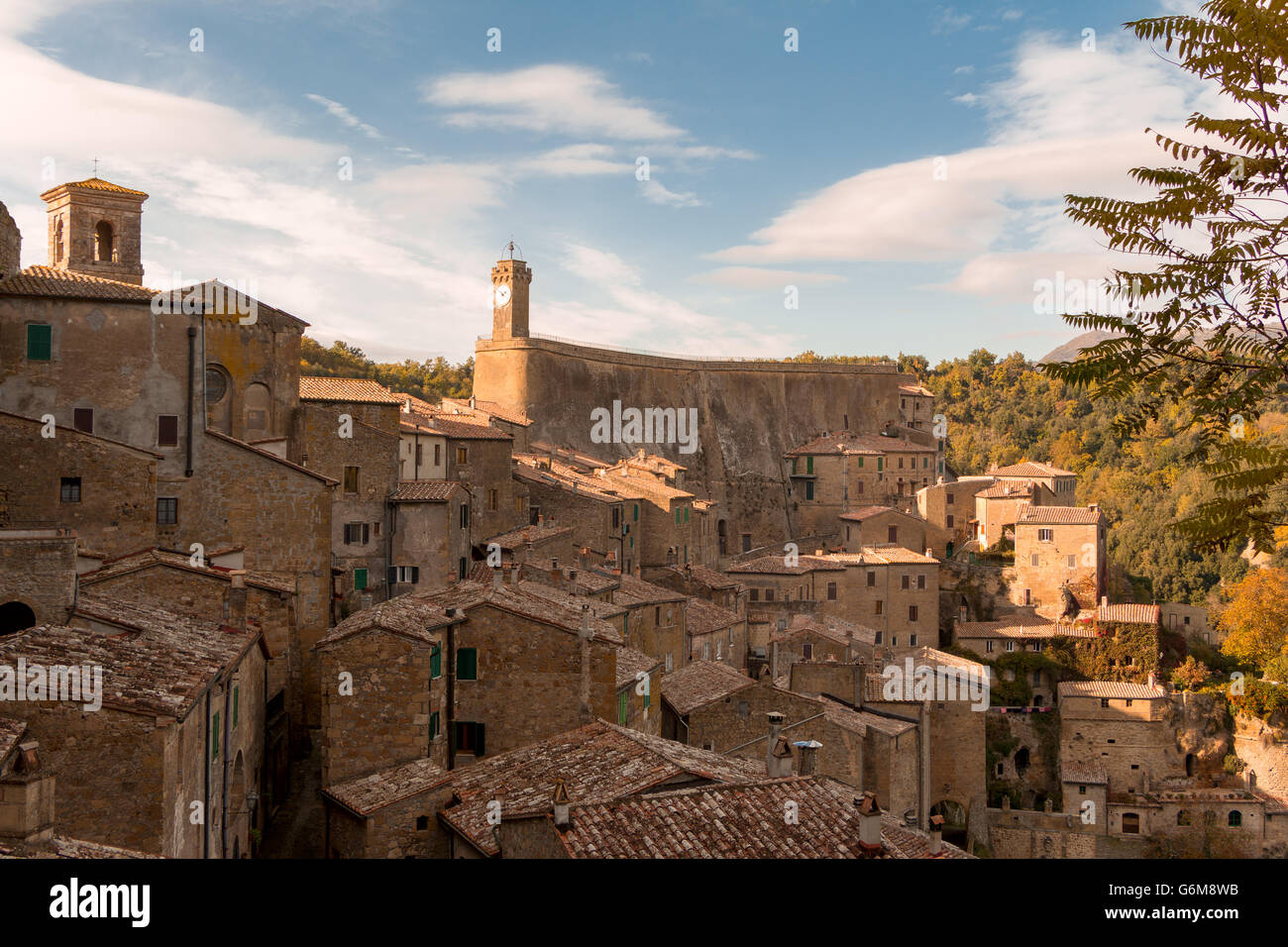 Sorano Tuscany High Resolution Stock Photography and Images - Alamy