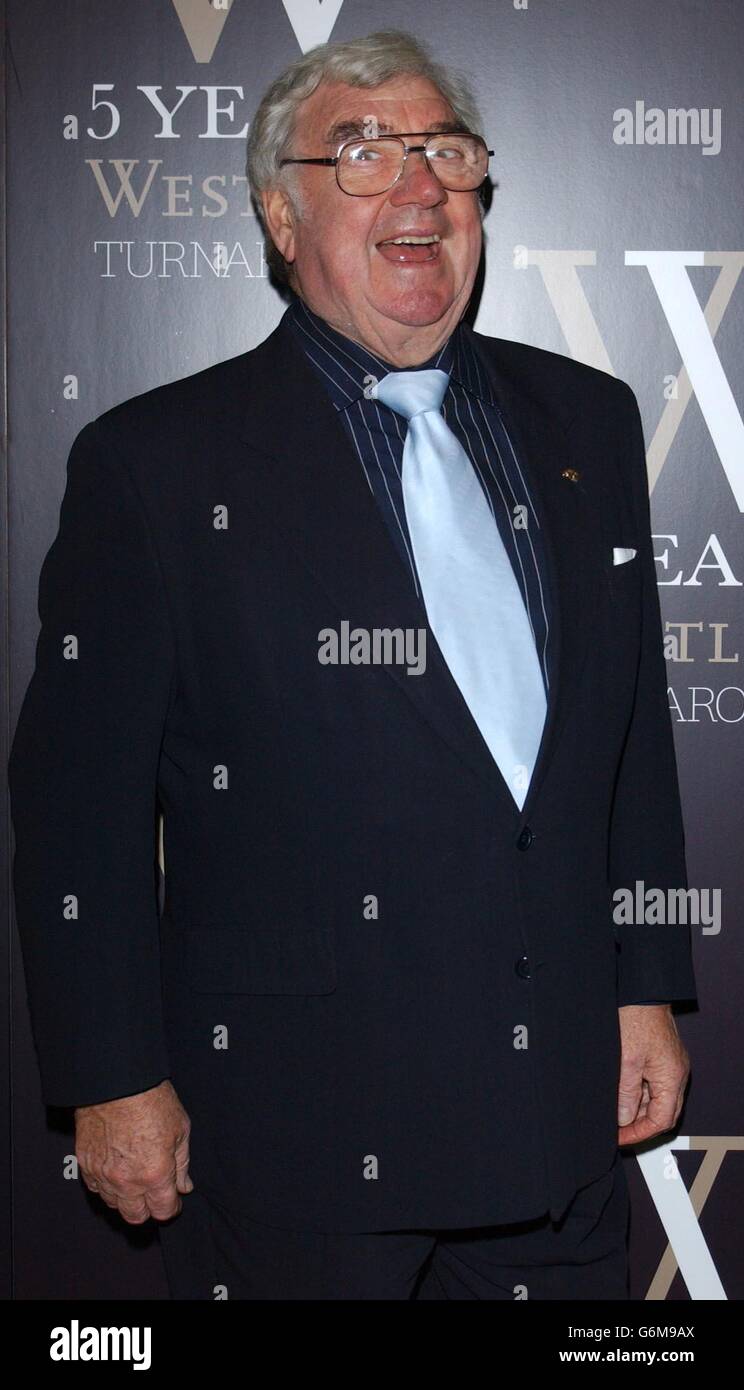 Frank carson hi-res stock photography and images - Alamy