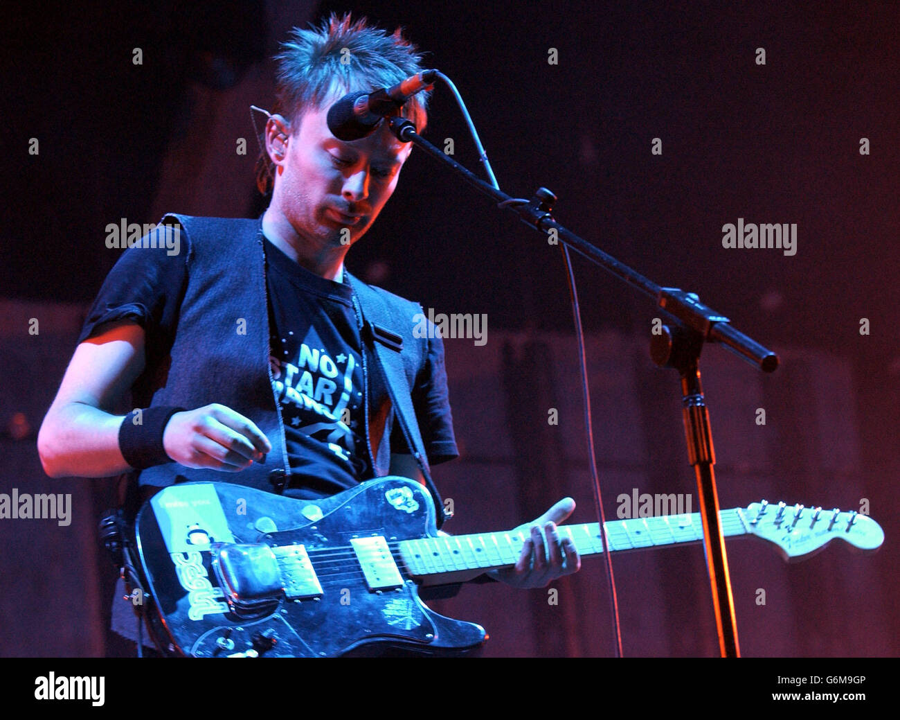 Radiohead album hi-res stock photography and images - Alamy