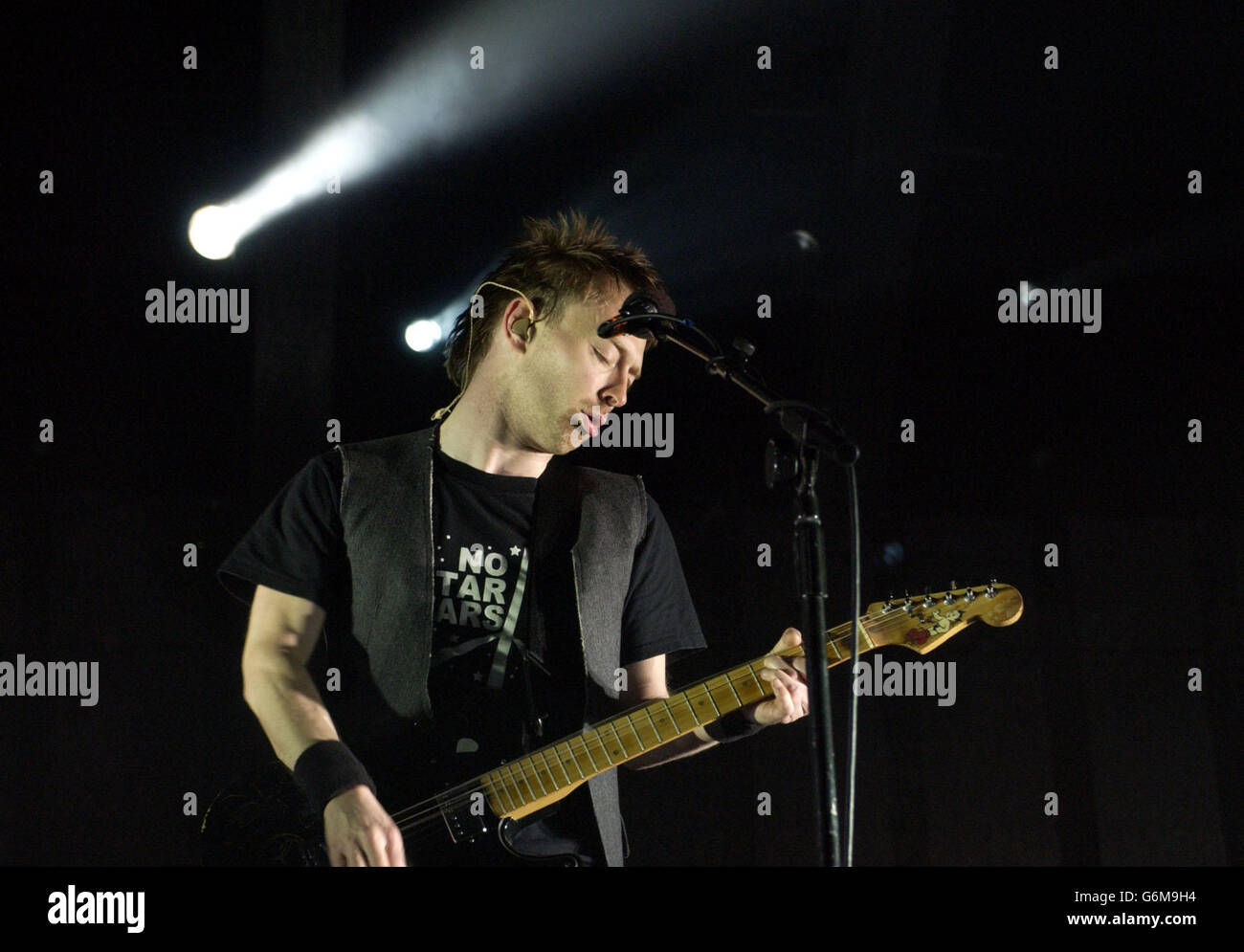 Radiohead album hi-res stock photography and images - Alamy