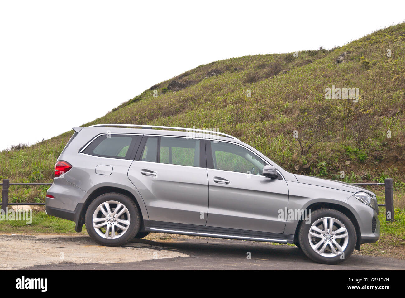 Mercedes Gls High Resolution Stock Photography and Images - Alamy