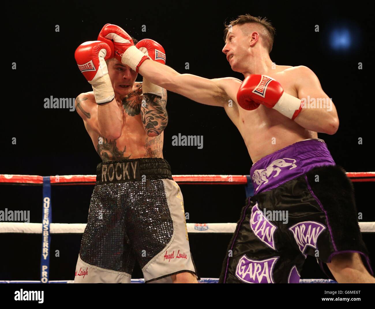 Boxing - First Direct Arena - Leeds Stock Photo - Alamy