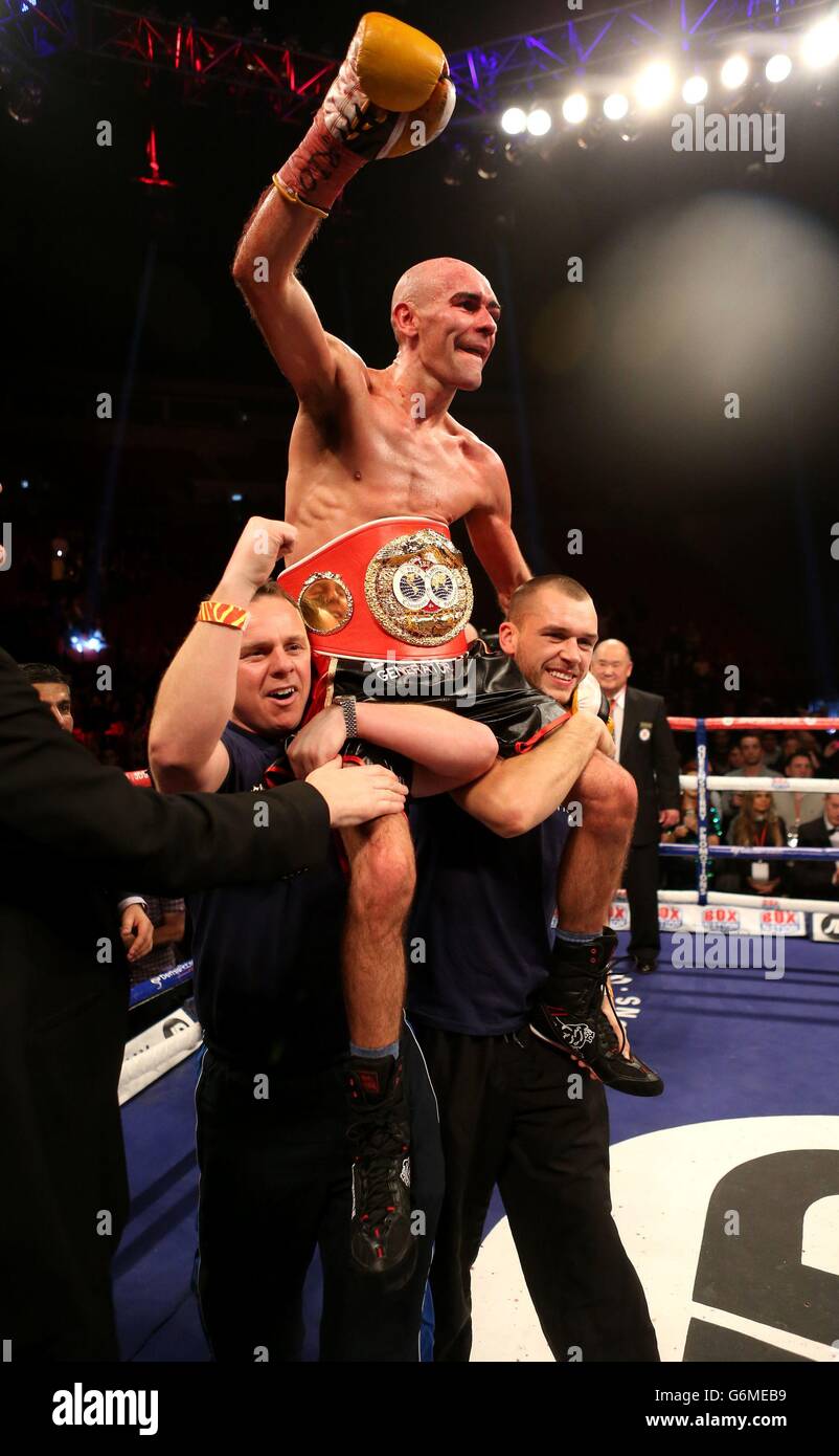 Boxing - First Direct Arena - Leeds. Stuart Hall celebrates beating ...