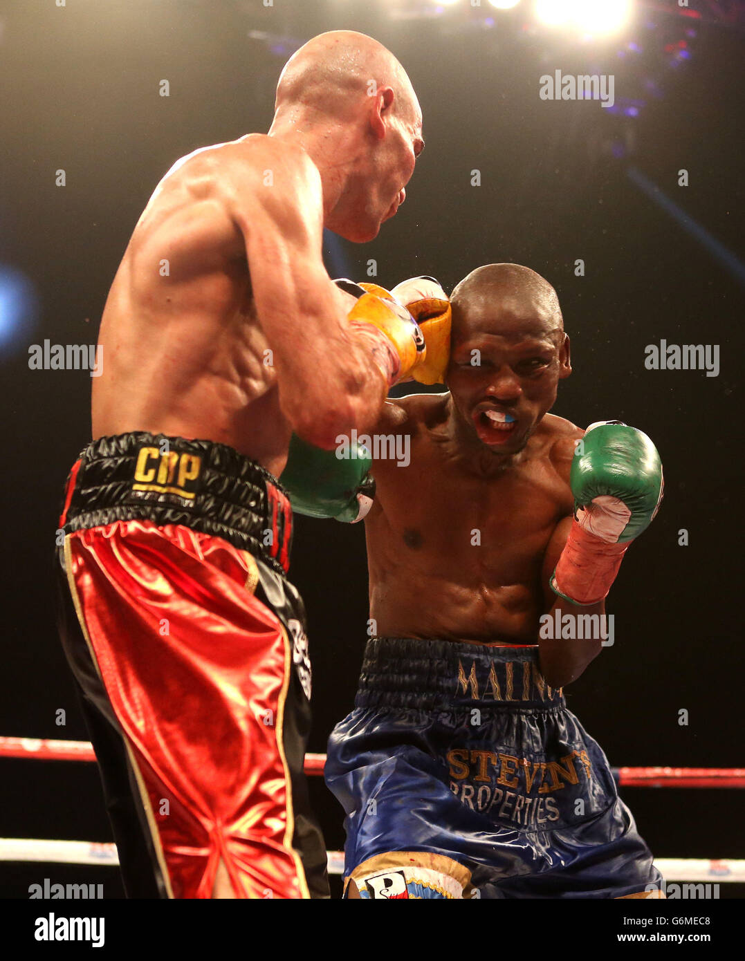 Boxing - First Direct Arena - Leeds Stock Photo - Alamy