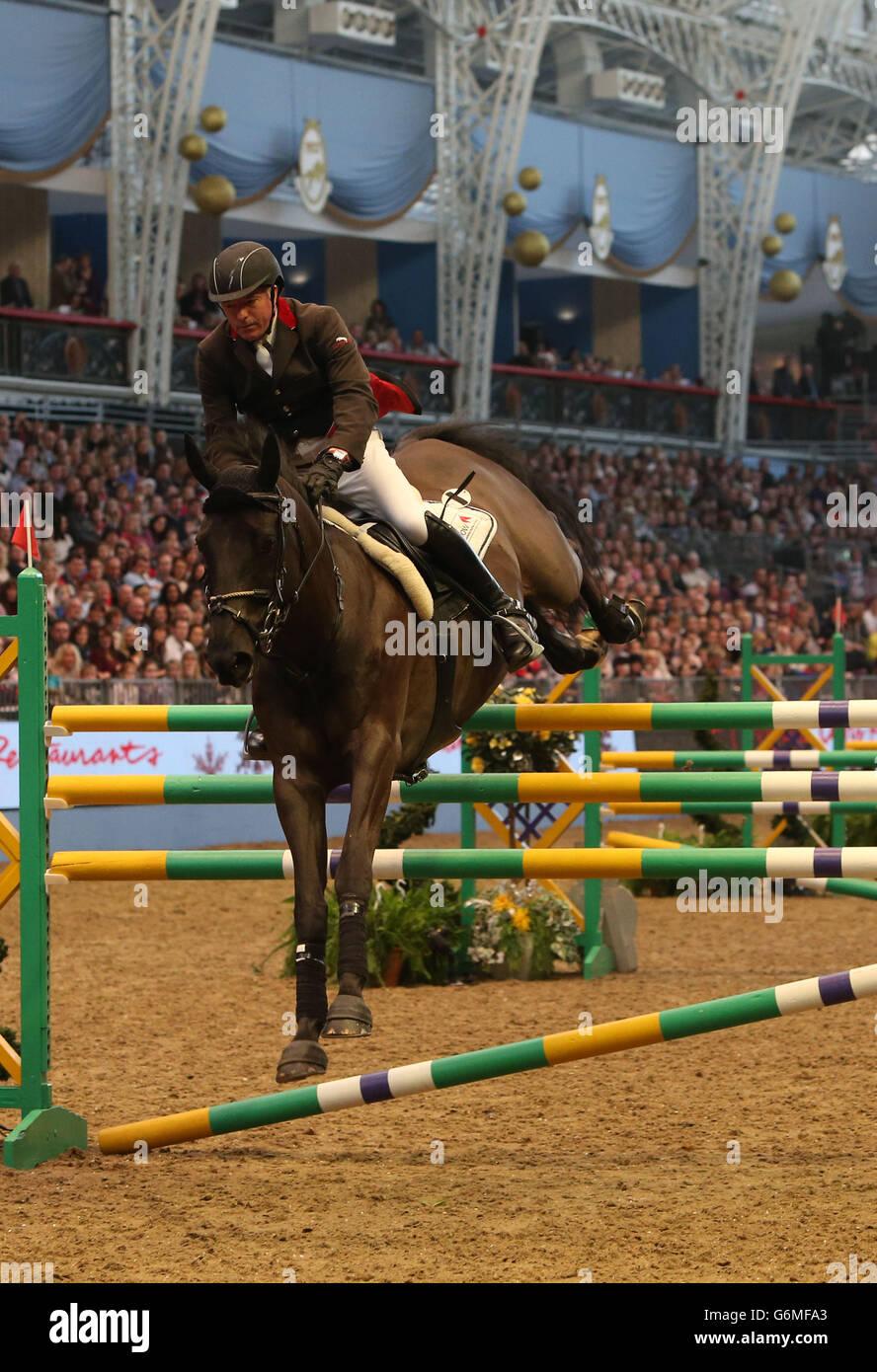 John whitaker equestrian hi-res stock photography and images - Alamy