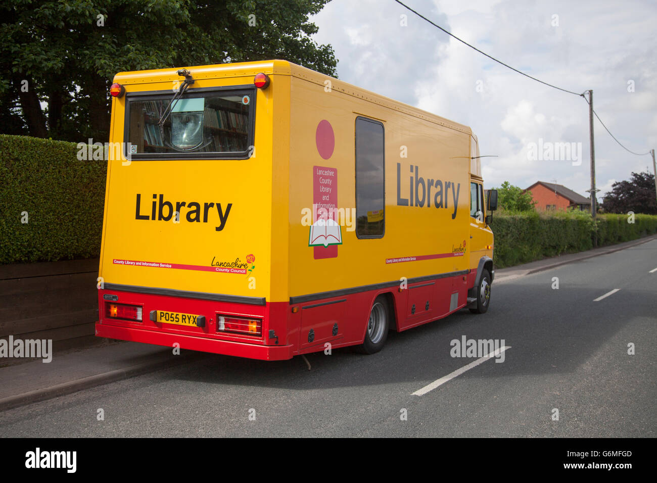 Mobile library vehicle hi-res stock photography and images - Alamy