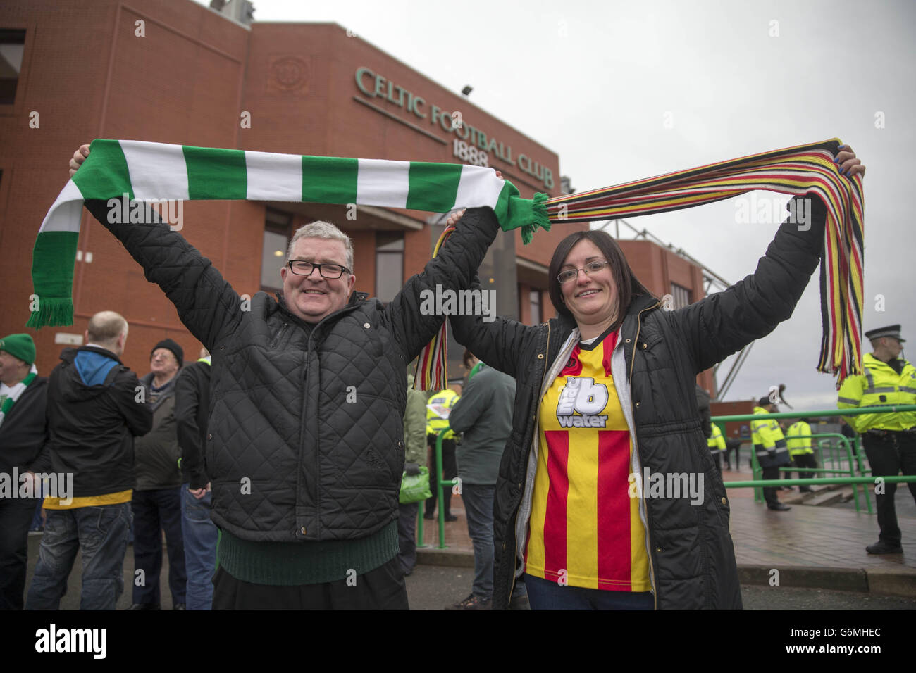 Partick thistle fans hi-res stock photography and images - Alamy