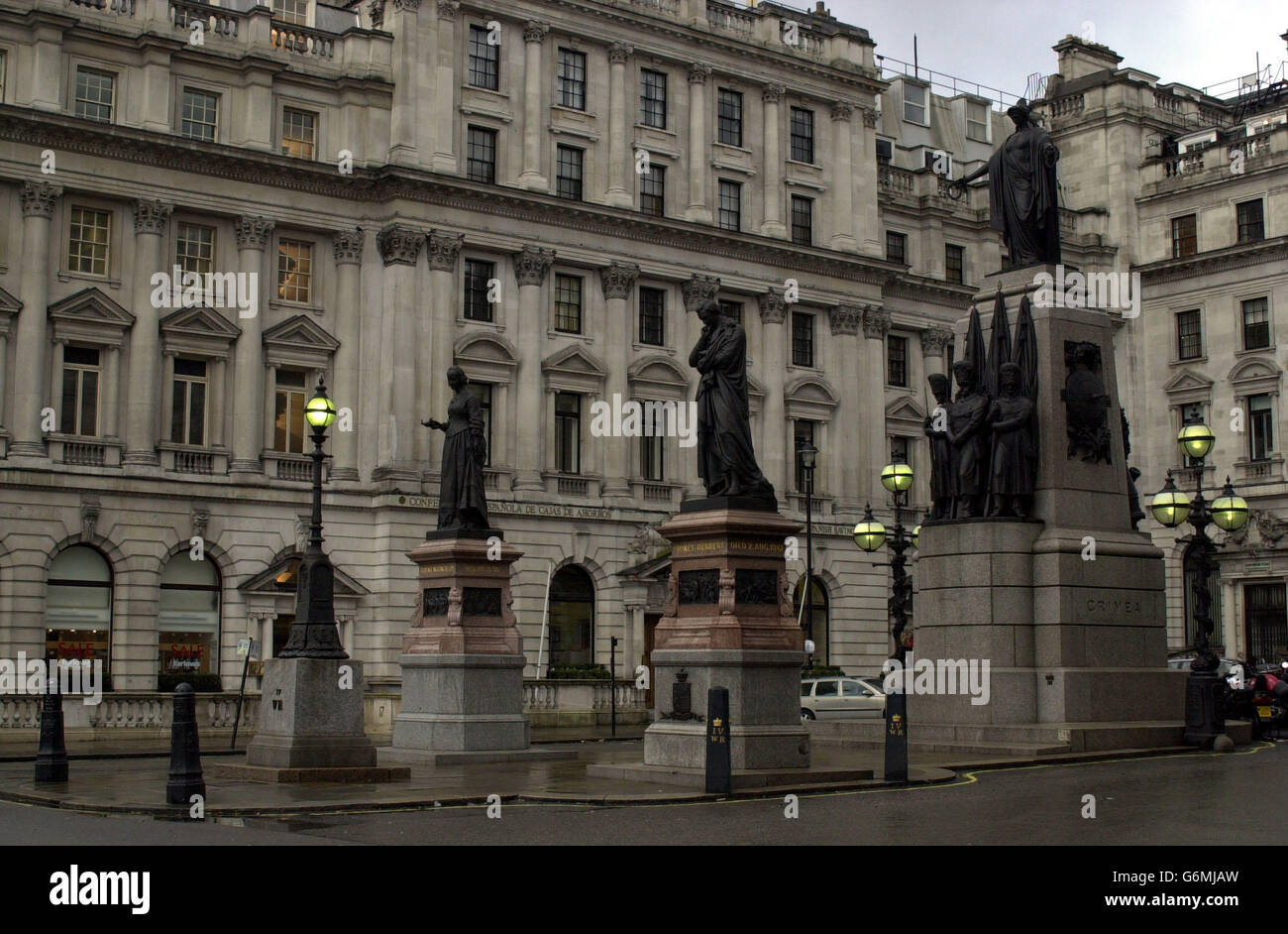The Crimean War Memorial situated on the junction between Lower Regent ...