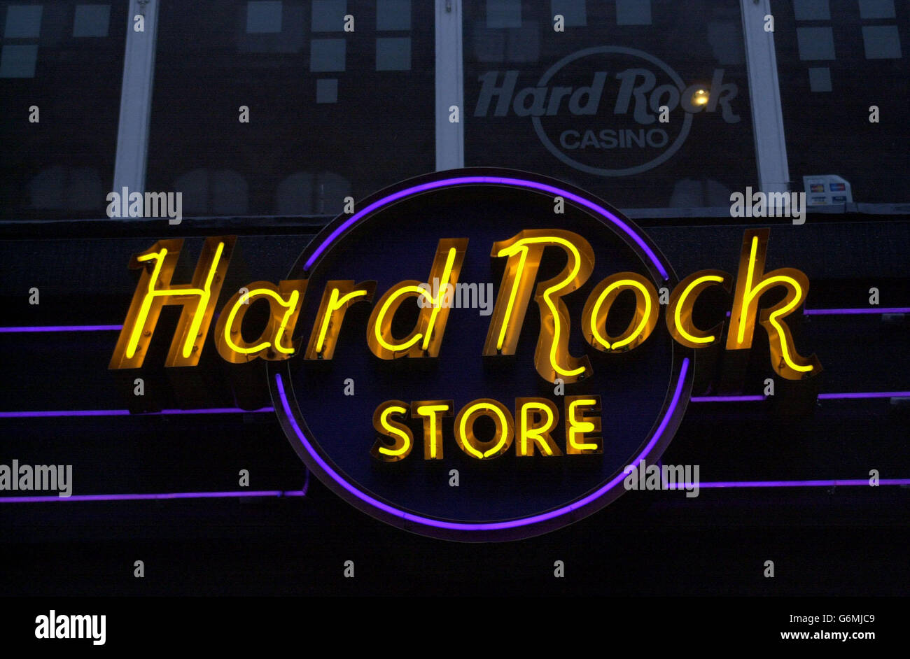 Hard Rock Cafe. The Hard Rock Cafe store in London Stock Photo - Alamy
