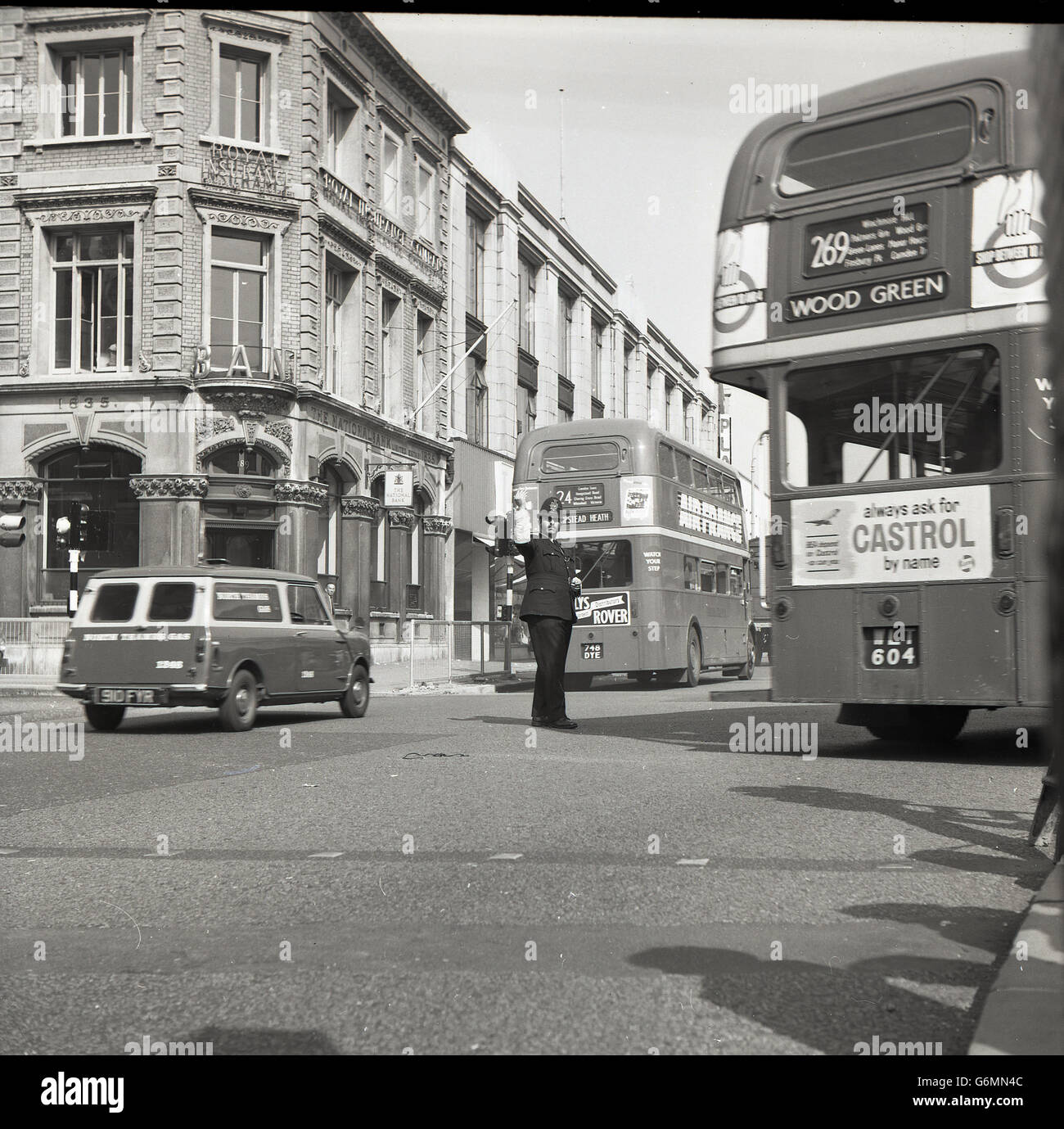1950s london road hi-res stock photography and images - Alamy