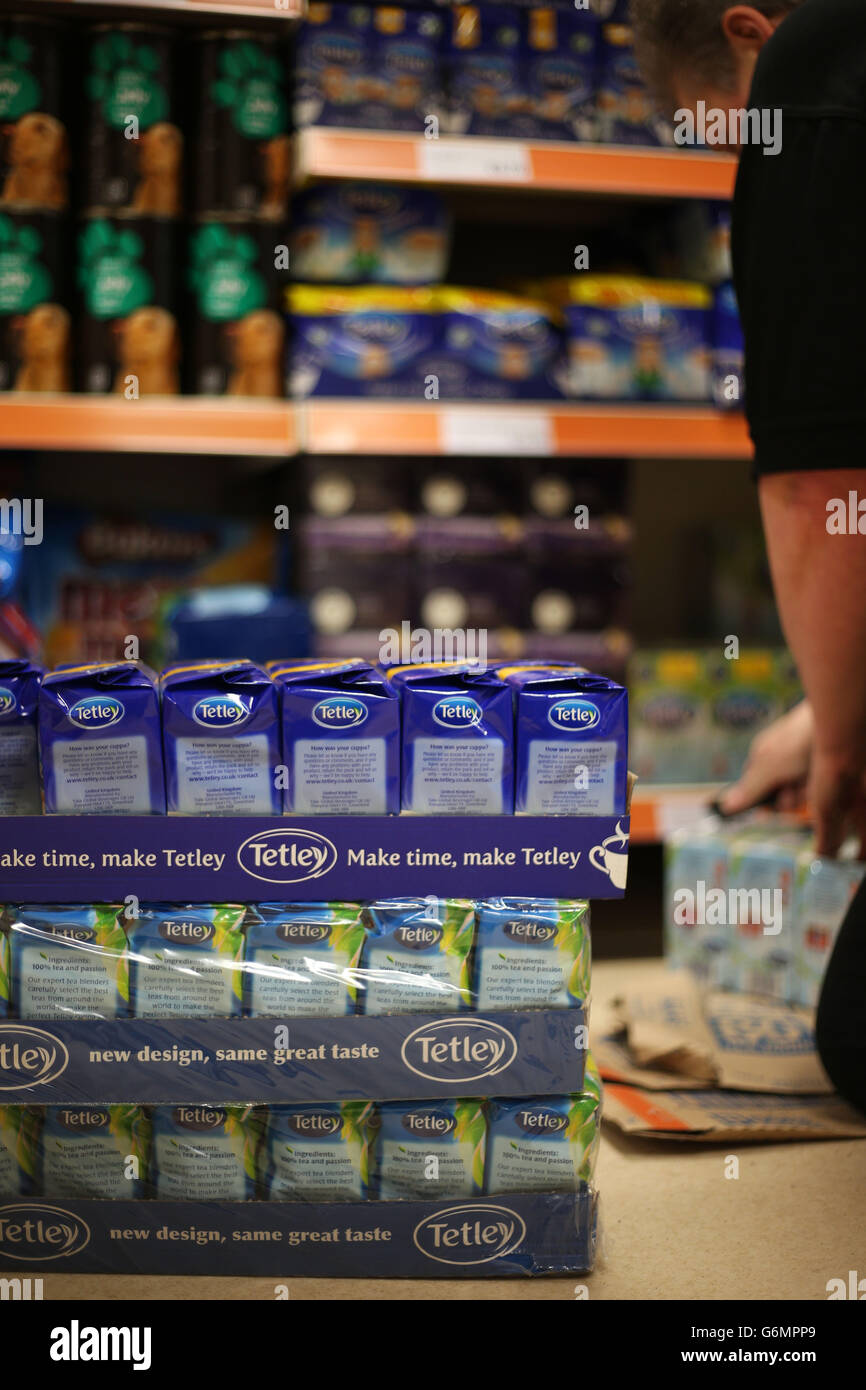 Britain's first social supermarket, Community Shop, has opened in ...