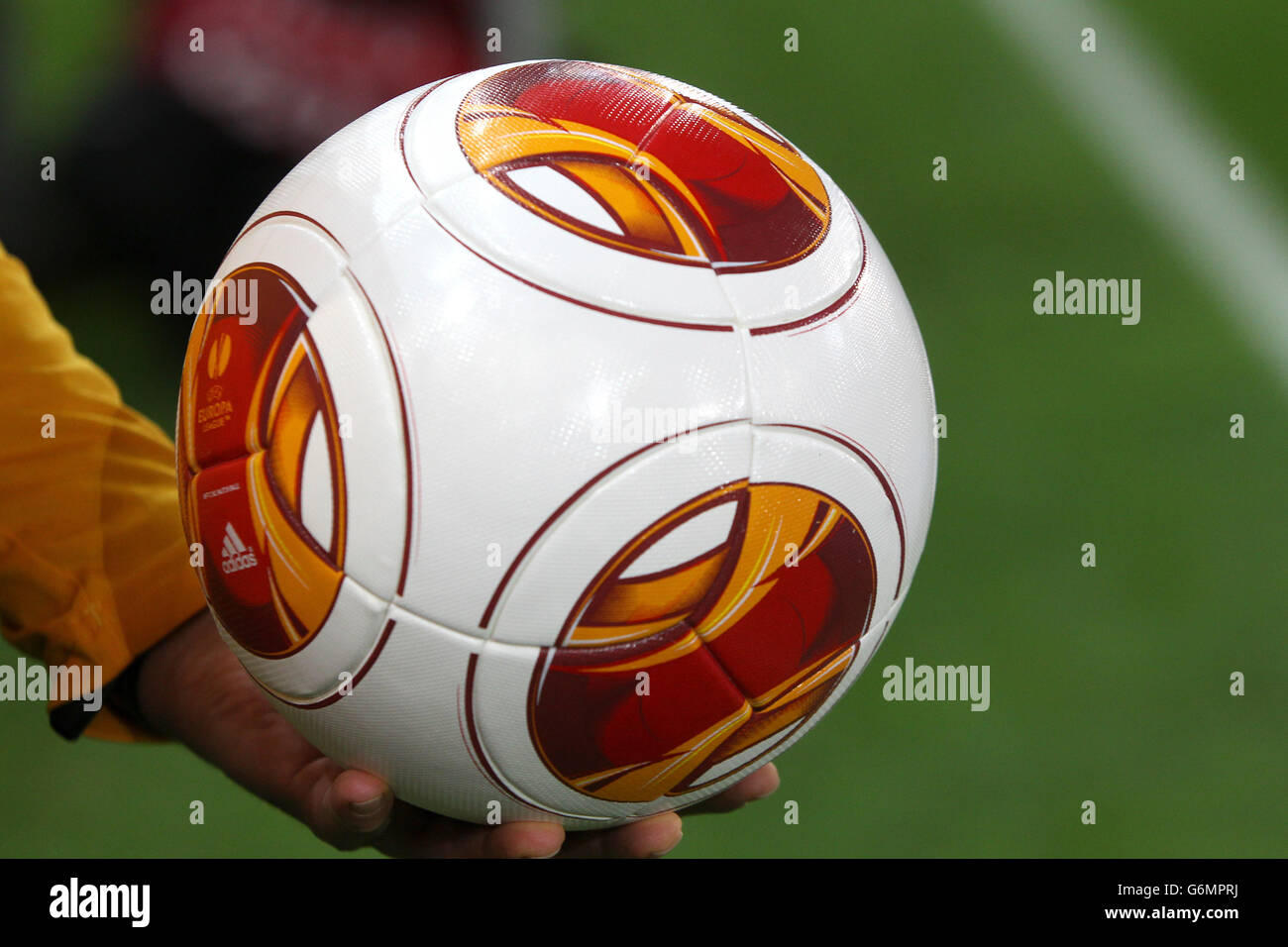 Uefa europa league official ball hi-res stock photography and images ...