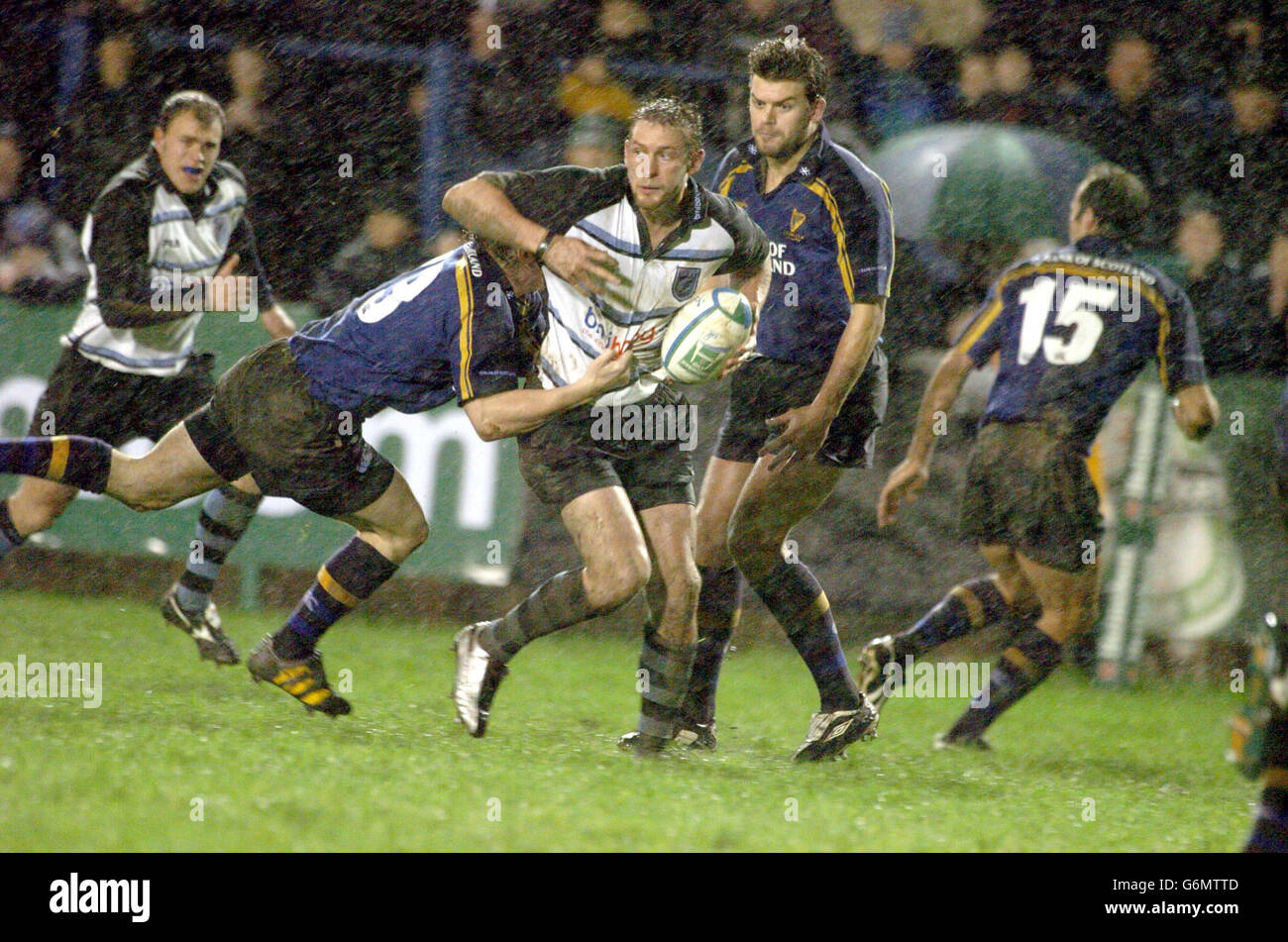 Rugby union action jamie robinson brian odriscoll hi-res stock ...