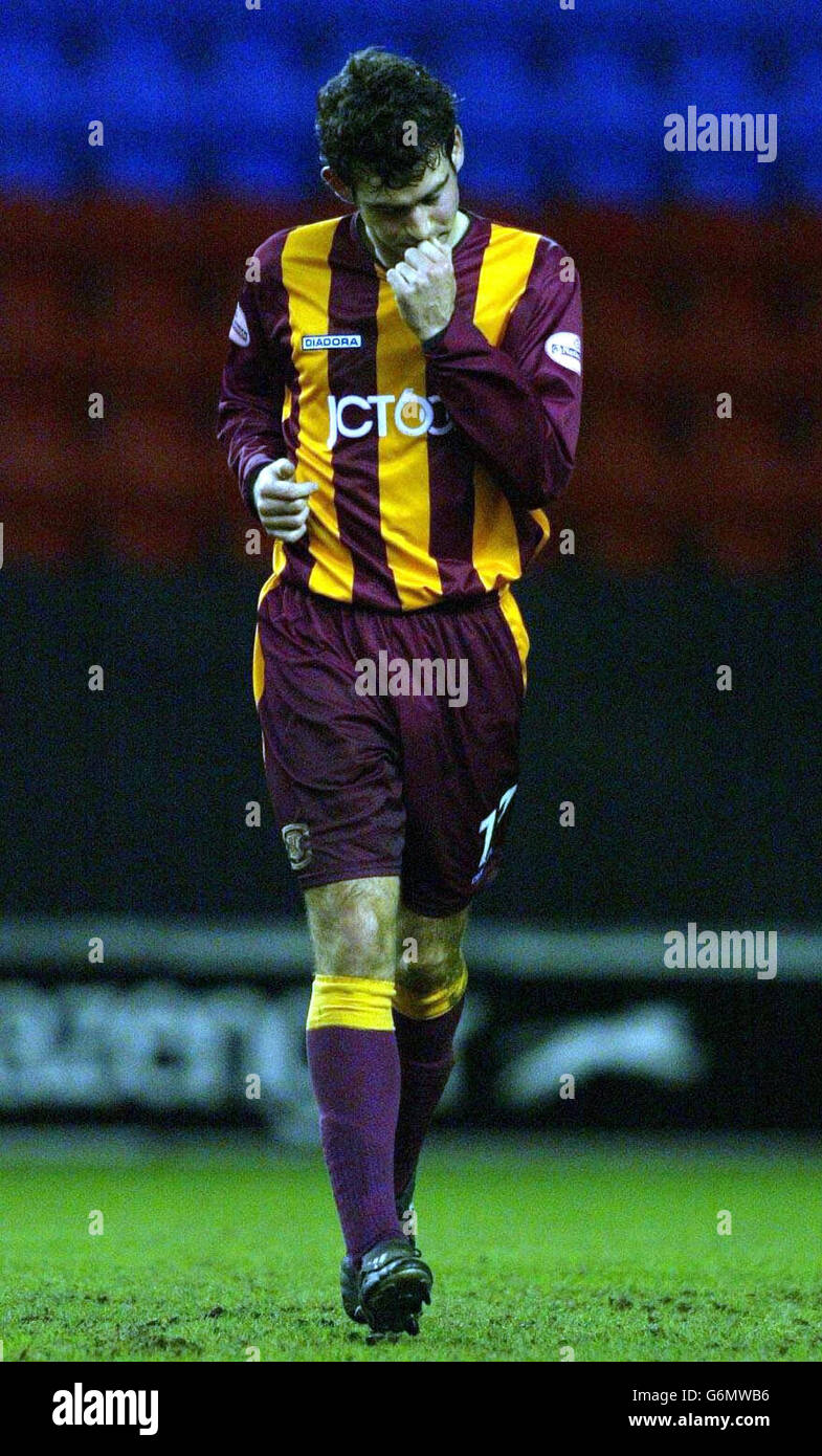 Bradfords jason gavin is sent off after recieving red card hi-res stock ...