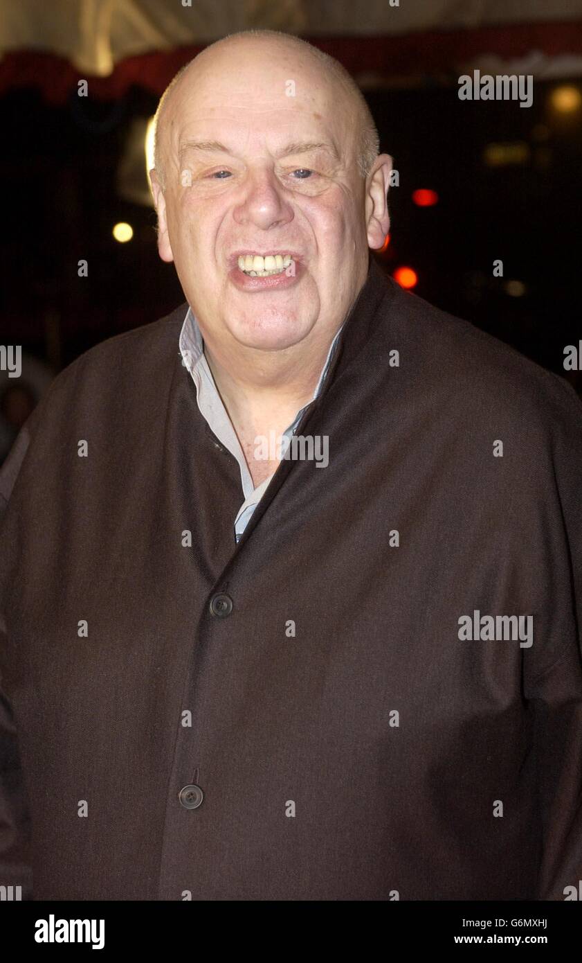 John savident hi-res stock photography and images - Alamy