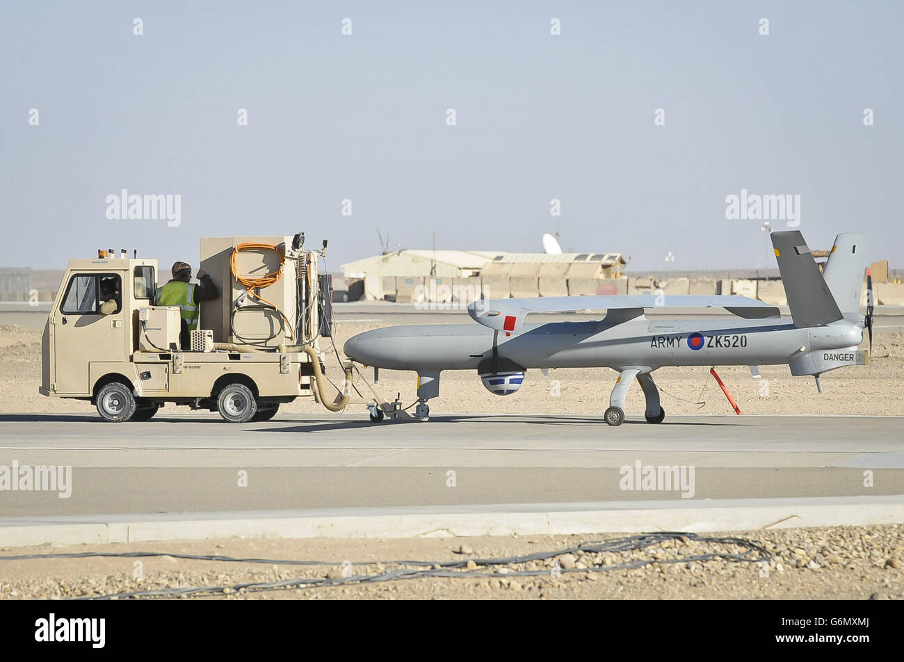 Ground crew lead out 450 unmanned aerial uas hi-res stock photography ...