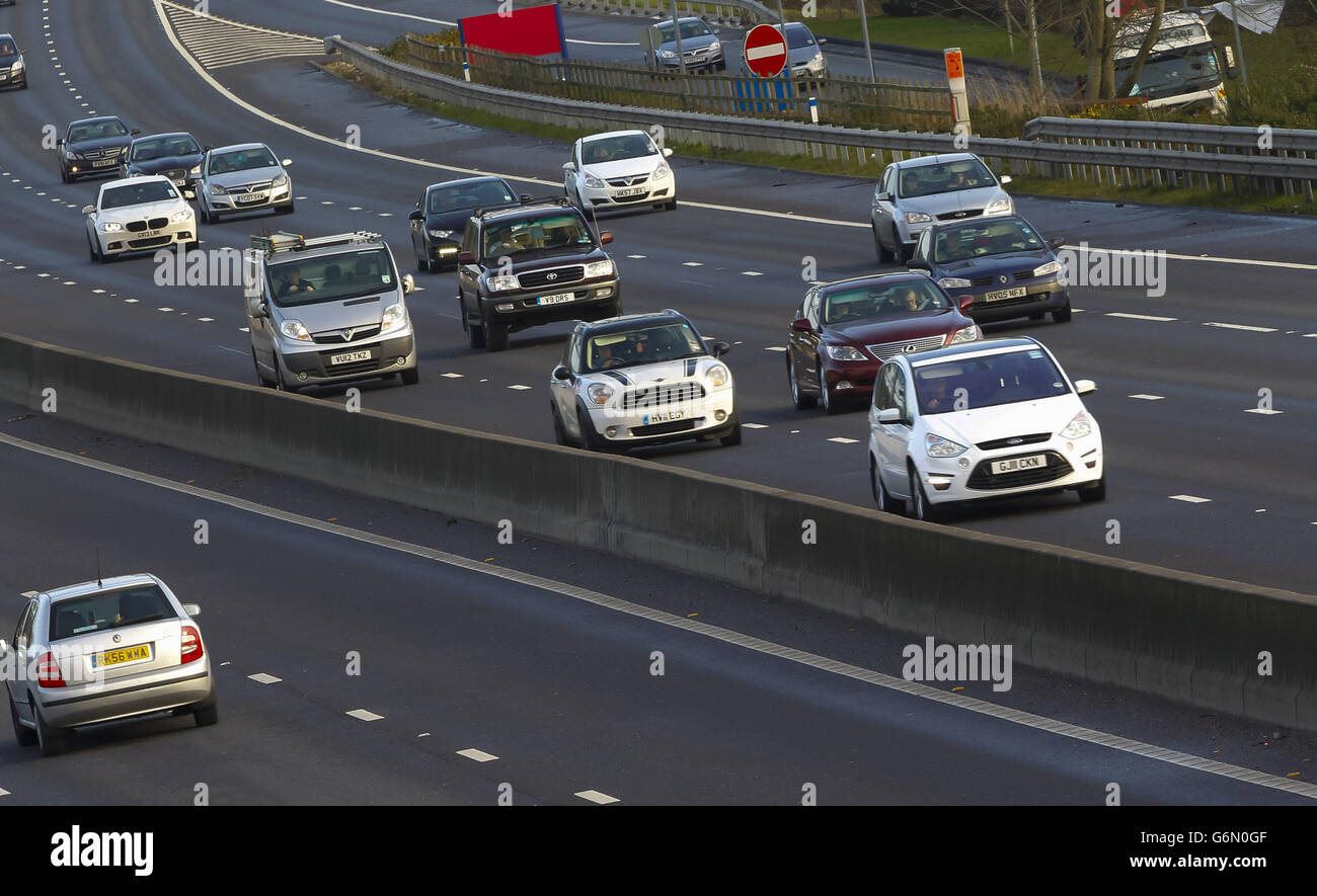 Traffic on the M27 motorway near Southampton as the expected Christmas ...