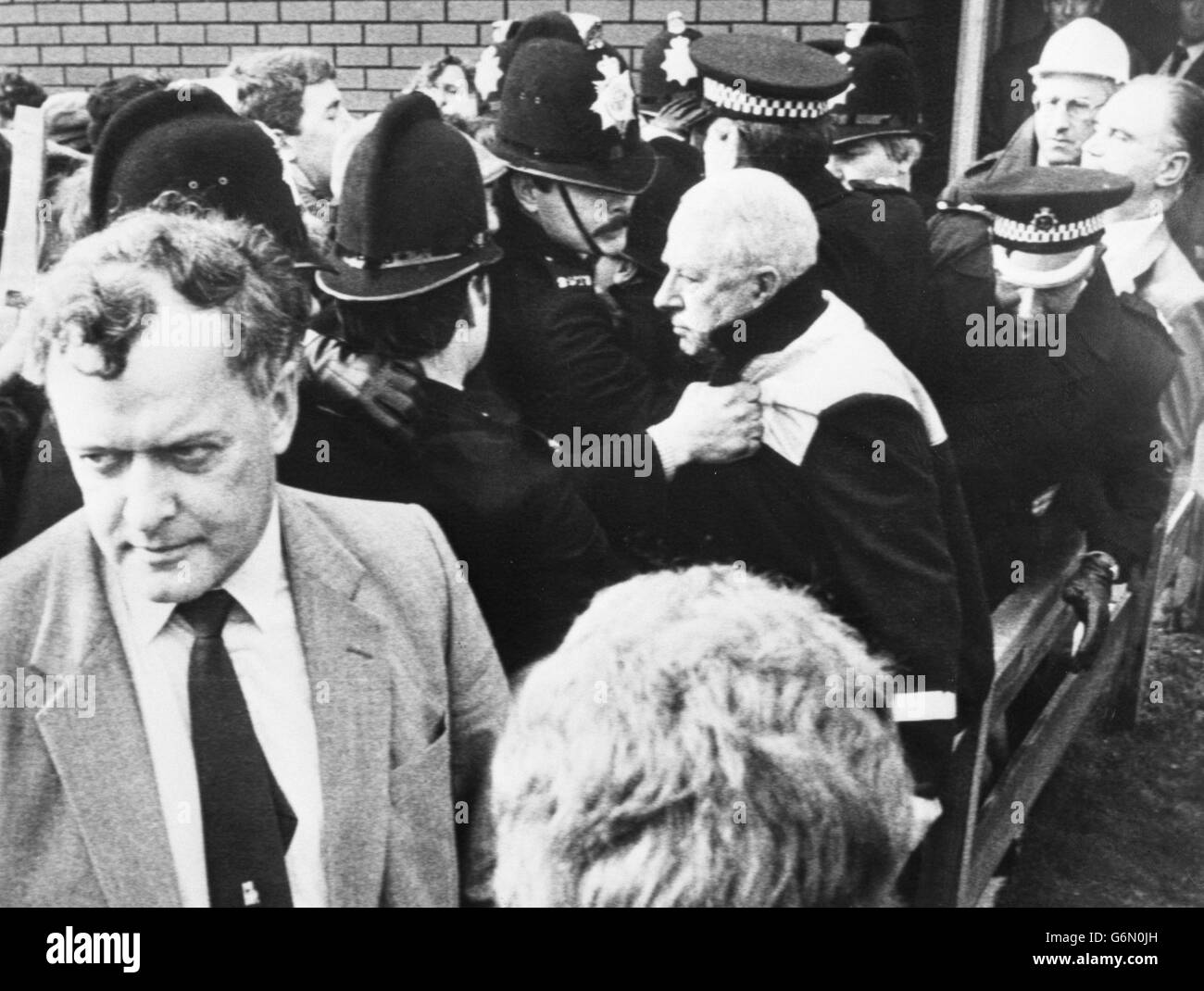 National Coal Board chief Ian MacGregor, 72, surrounded by police ...