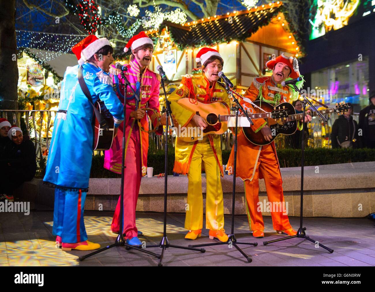 Sir simon milton square hi-res stock photography and images - Alamy