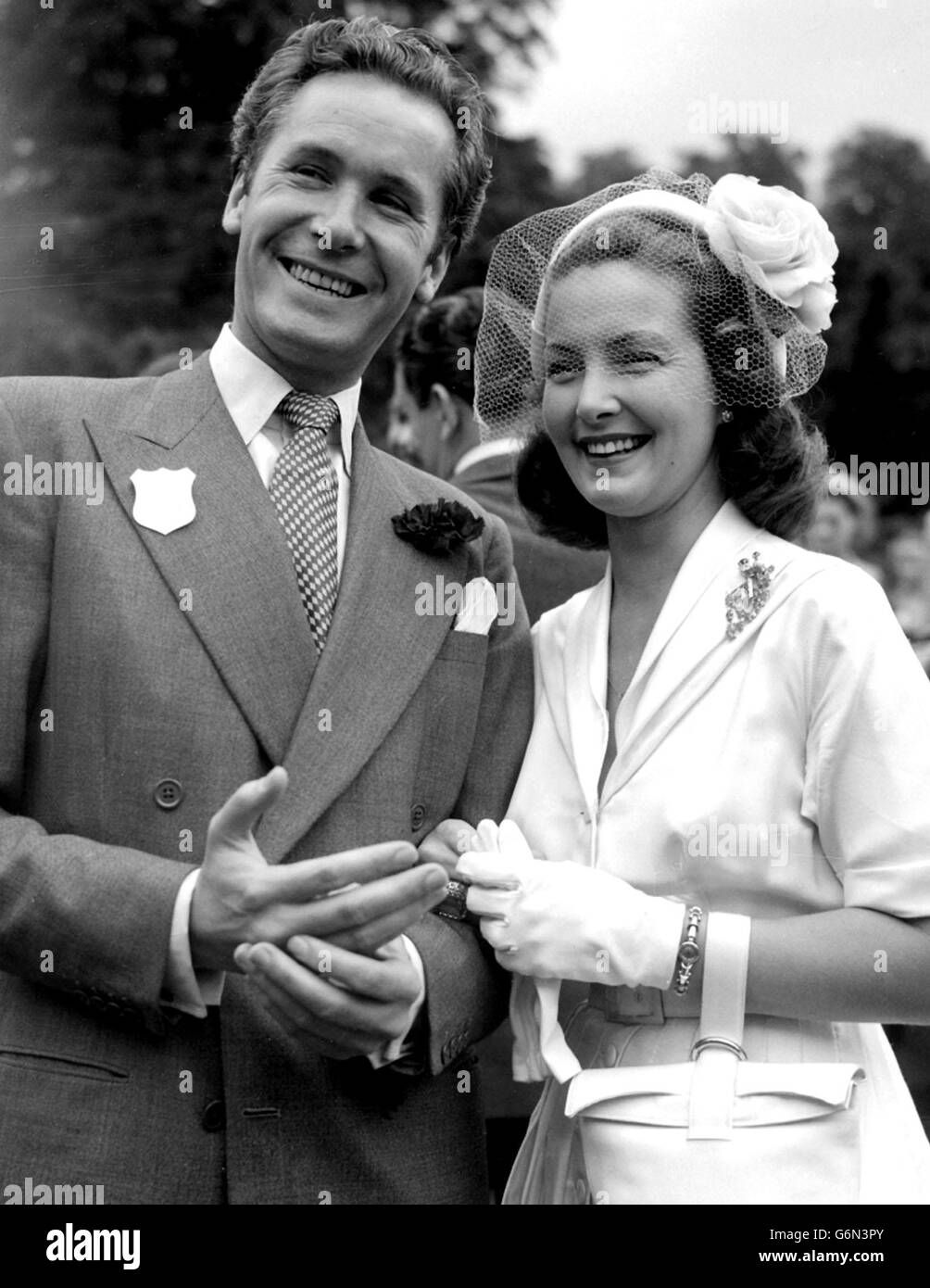 Film actress Patricia Roc and actor Griffith Jones jointly amused at ...