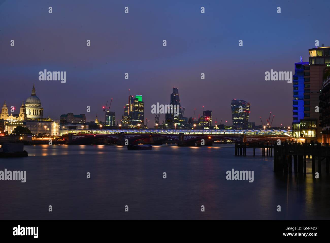 London skyline from embankment Stock Photo - Alamy