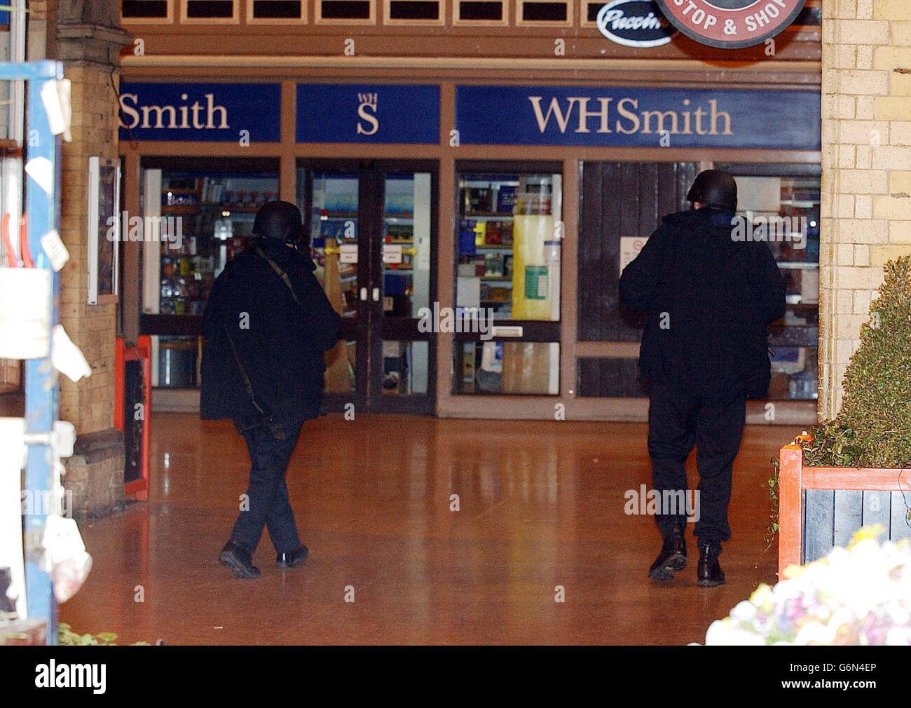 Police murder crime murder firearms armed police transport rail hi-res ...