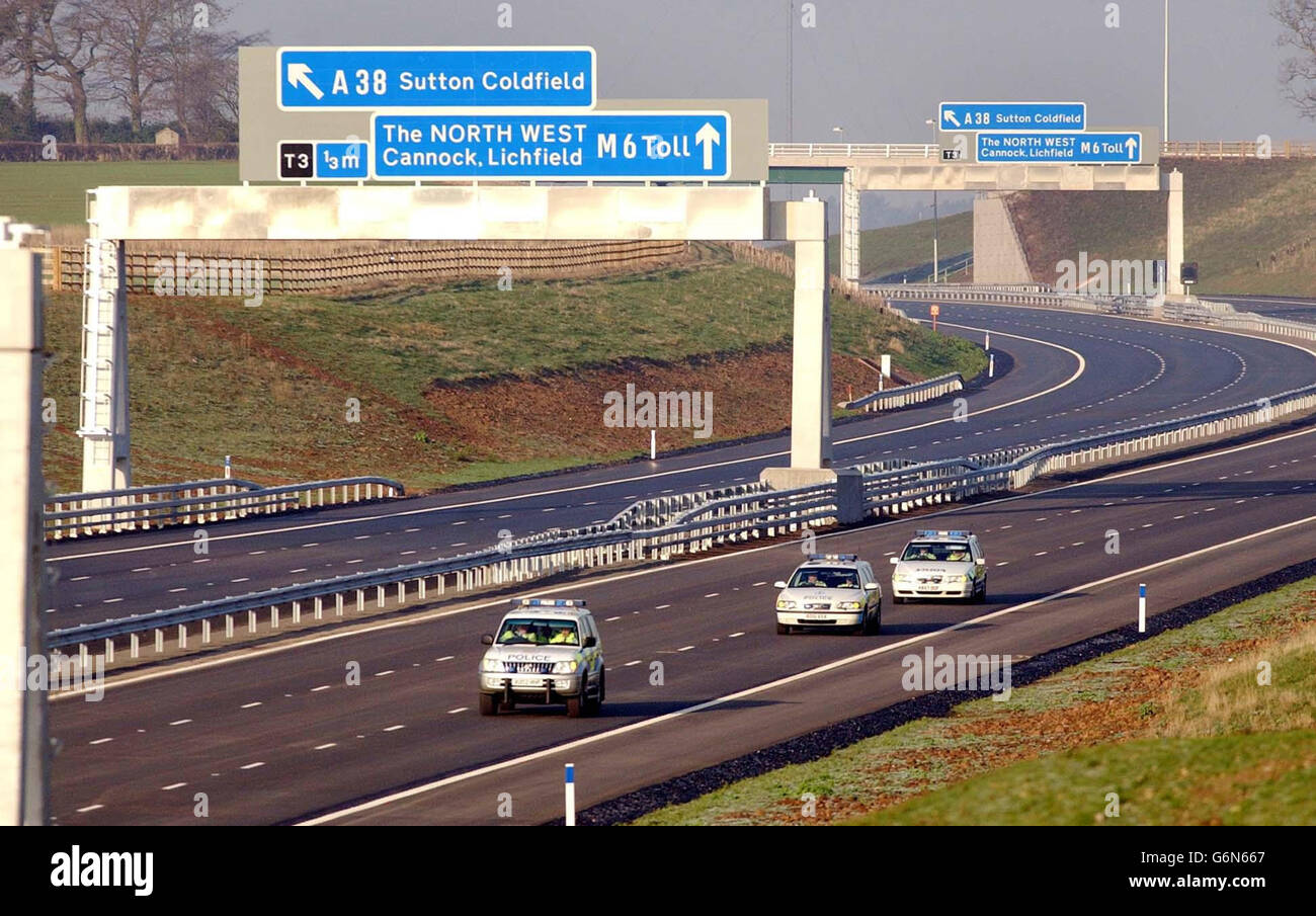 Police vehicles used road hi-res stock photography and images - Alamy