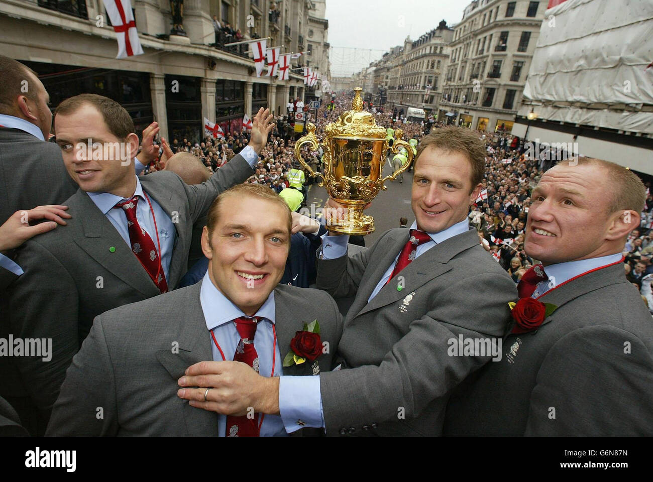 England players Kyran Bracken (L), Ben Kay, Mike Catt, and Neil Back (R ...